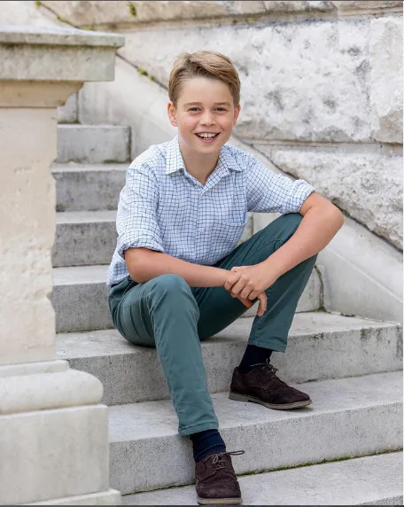 Prince George Turns 10 & Looks Just Like Prince William In New Portrait