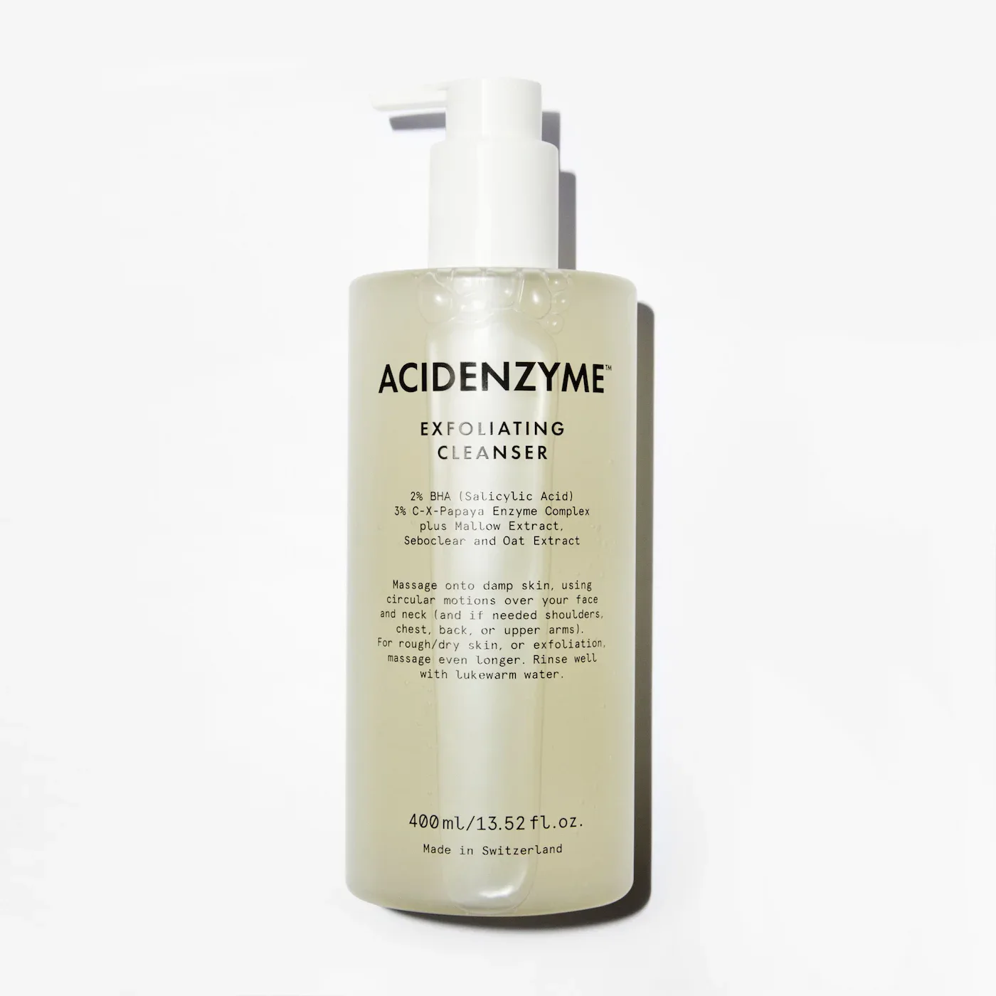 How To Treat Pesky Body Acne & Prevent It In The First Place
