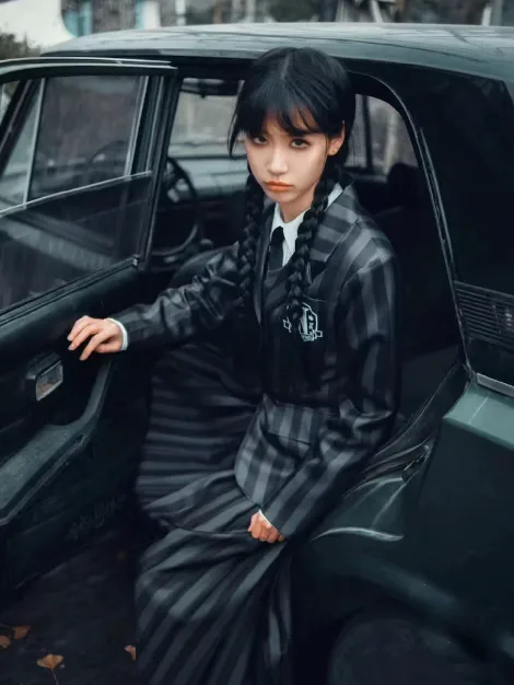 14 Wednesday Addams Halloween Costumes For The Whole Family