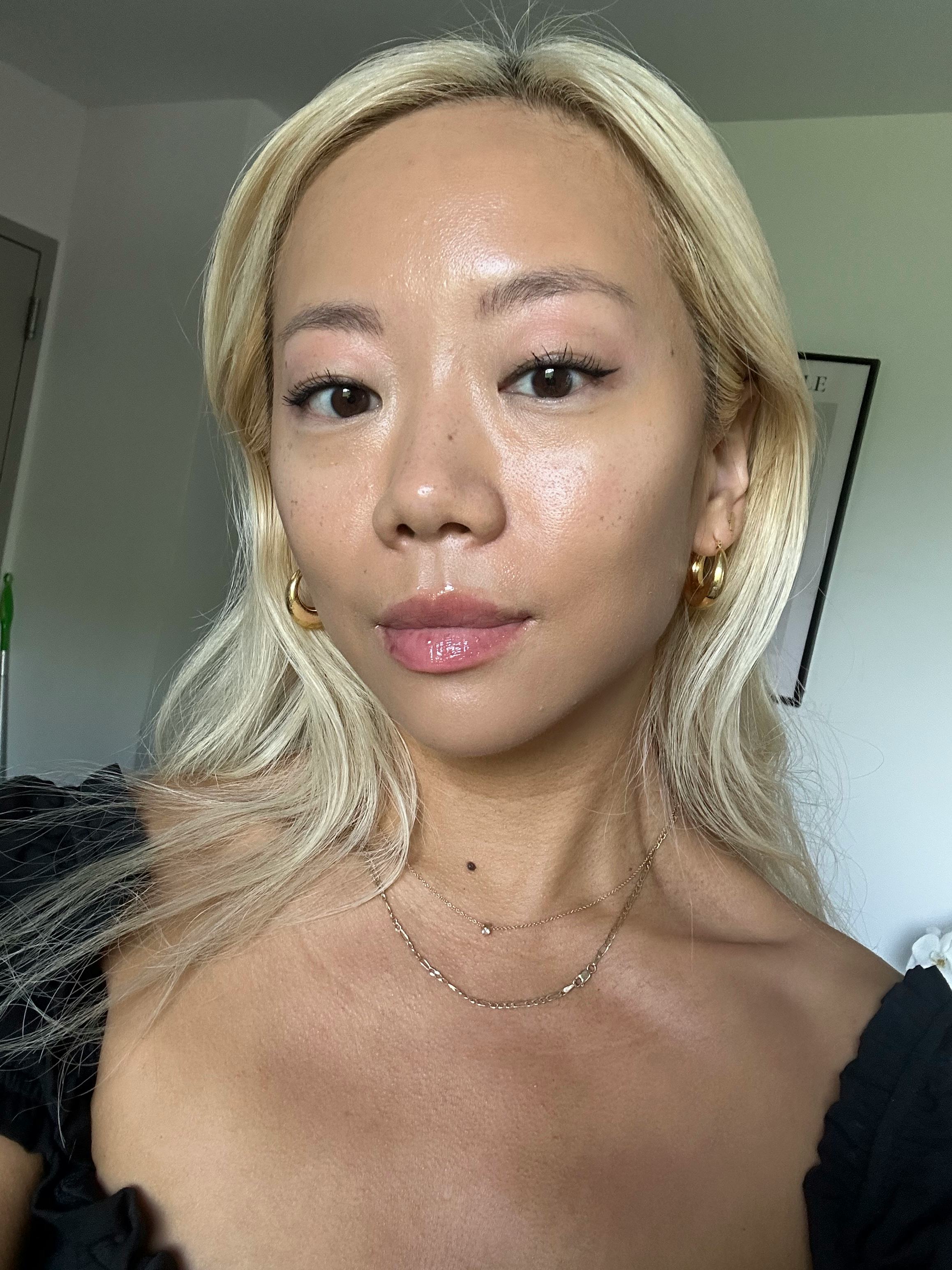 Glossier Stretch Fluid Foundation Review: A Long-Wear Base With A ...