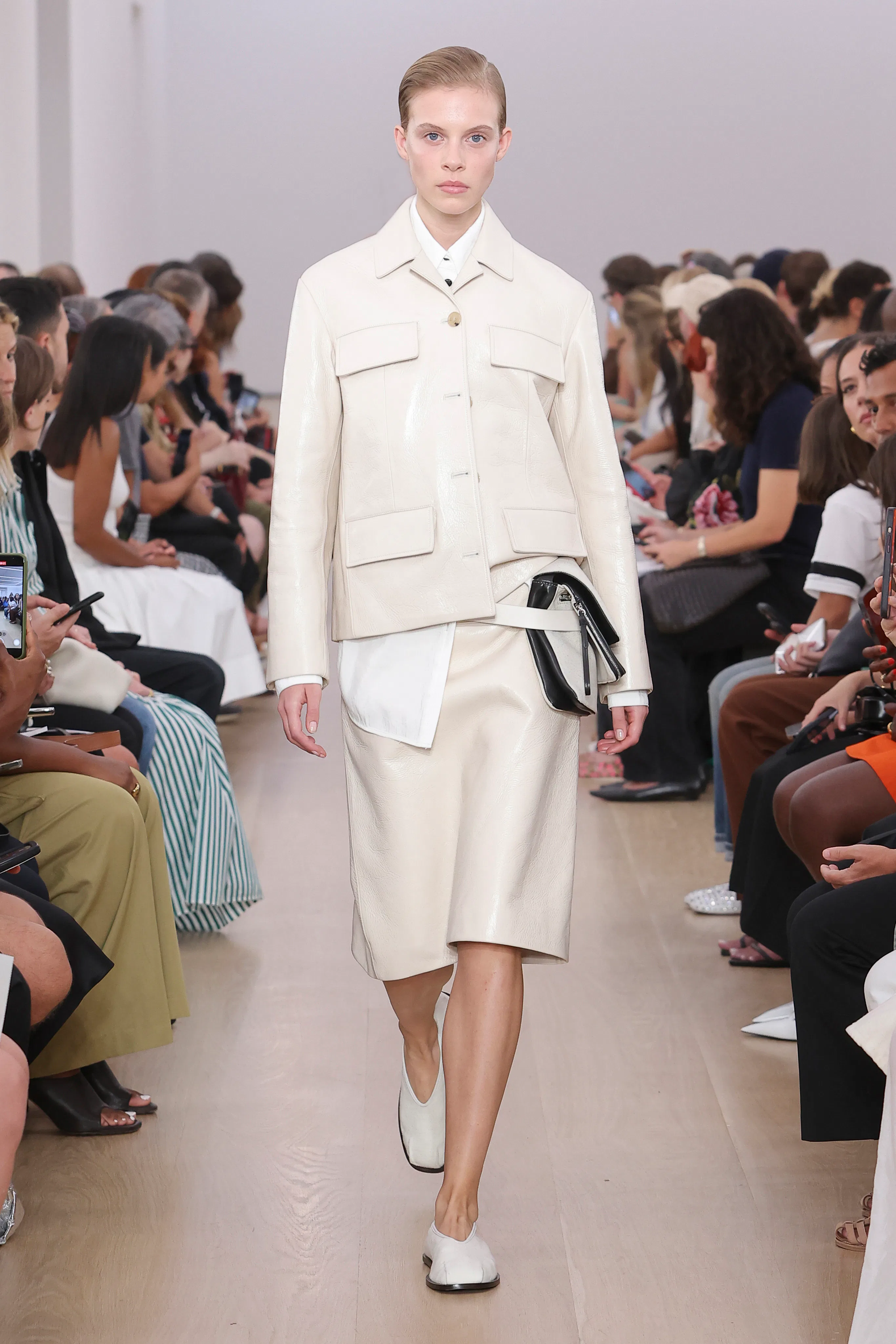 The Proenza Schouler Spring/Summer 2024 Show Makes The Classics Look So ...