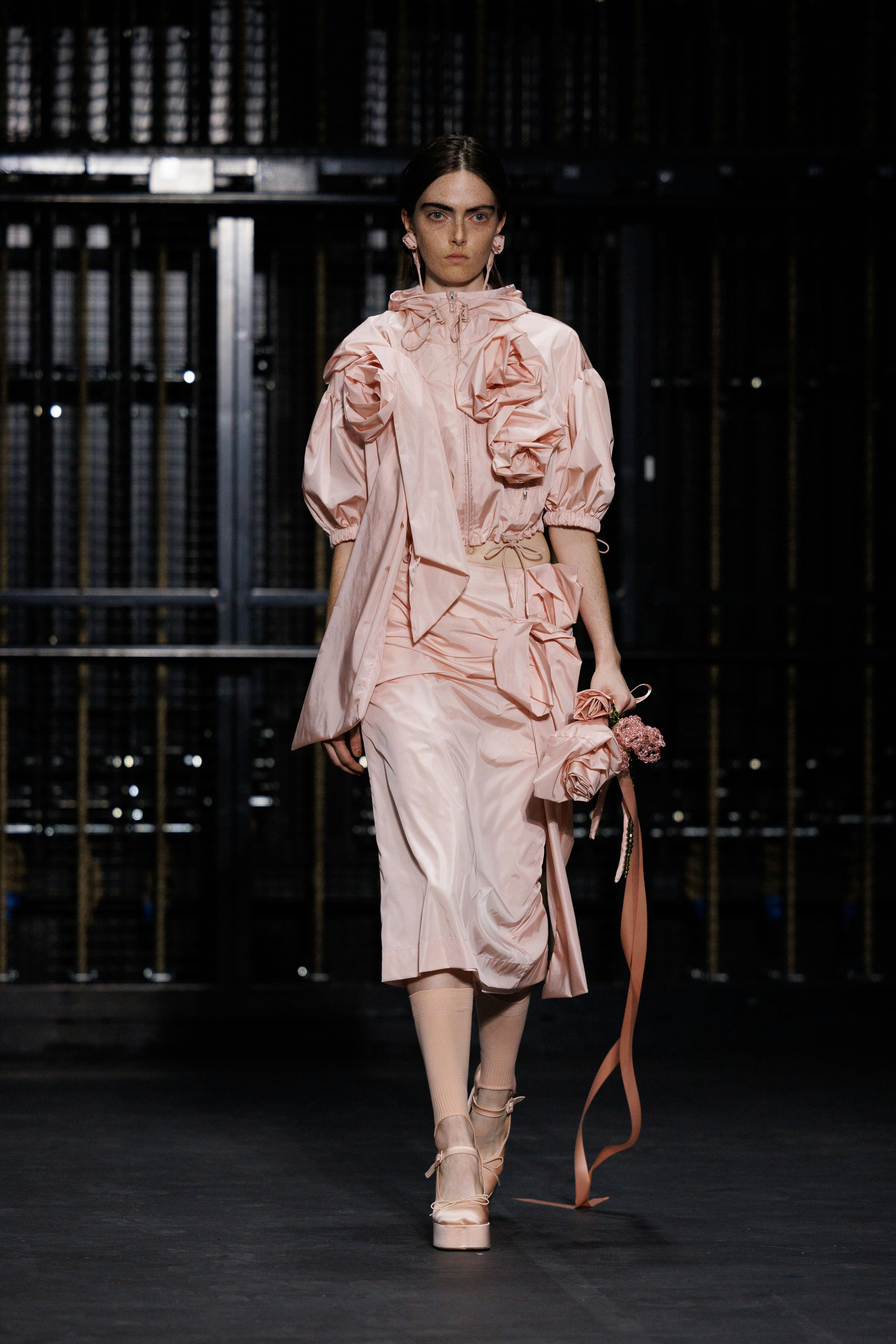 Simone Rocha's Spring/Summer 2024 Show Magnifies The Rosette Trend
