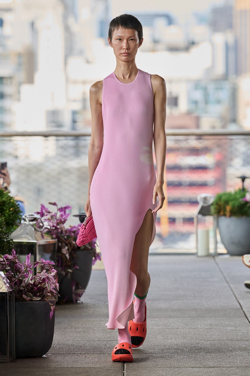 Color-Changing Clothes: From Beyoncé’s Tour Wardrobe To Your Closet