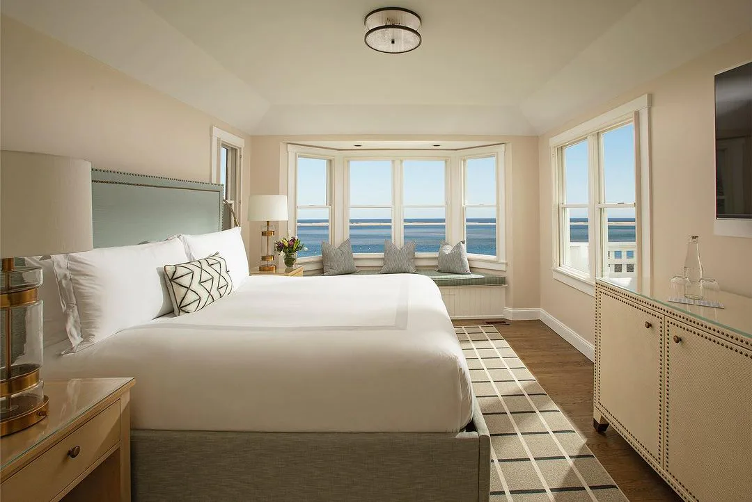 These Coastal New England Hotels Are Perfect For A Chic & Chill Off ...