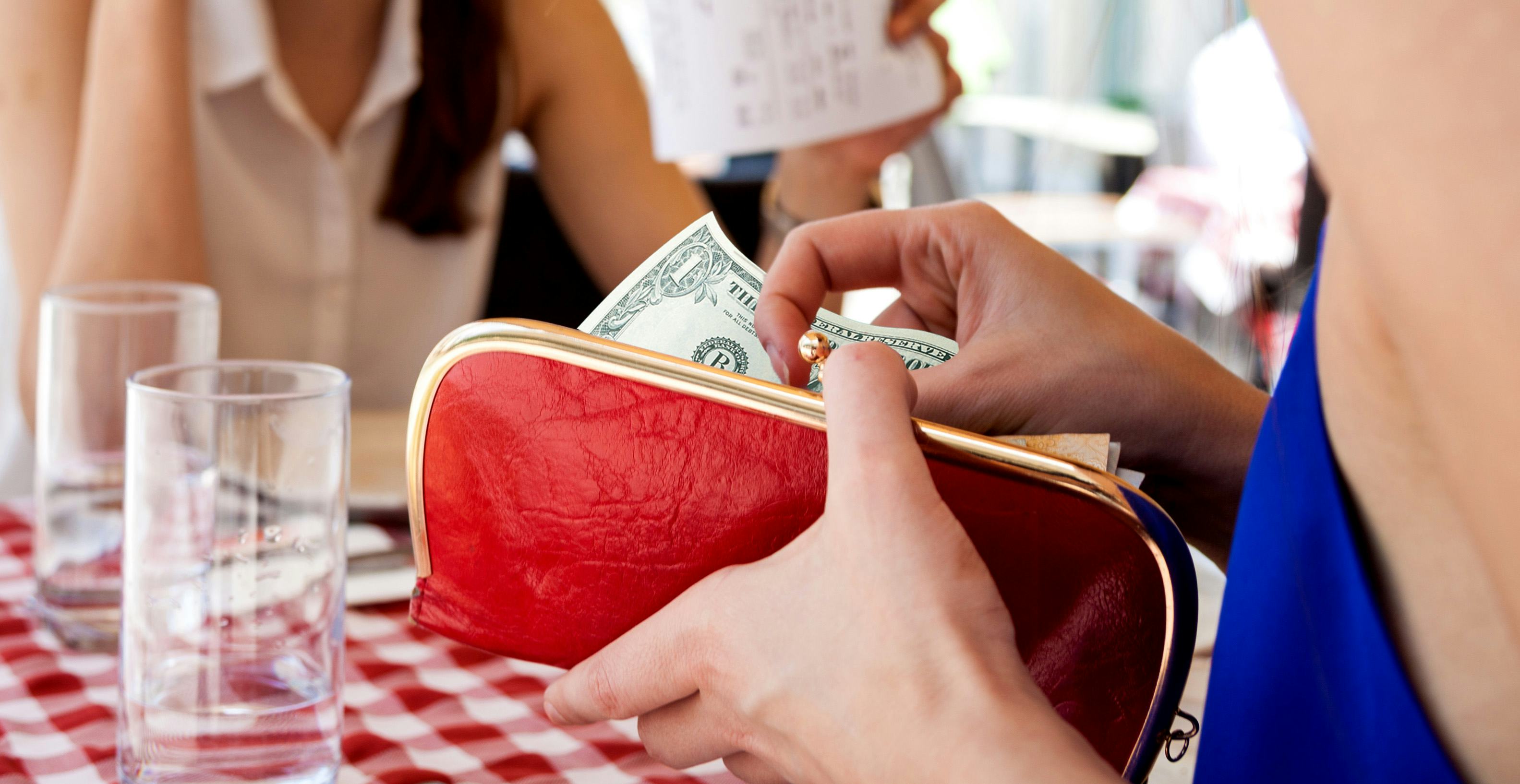 Why Money Drives Friendships Apart In Your Late 20s