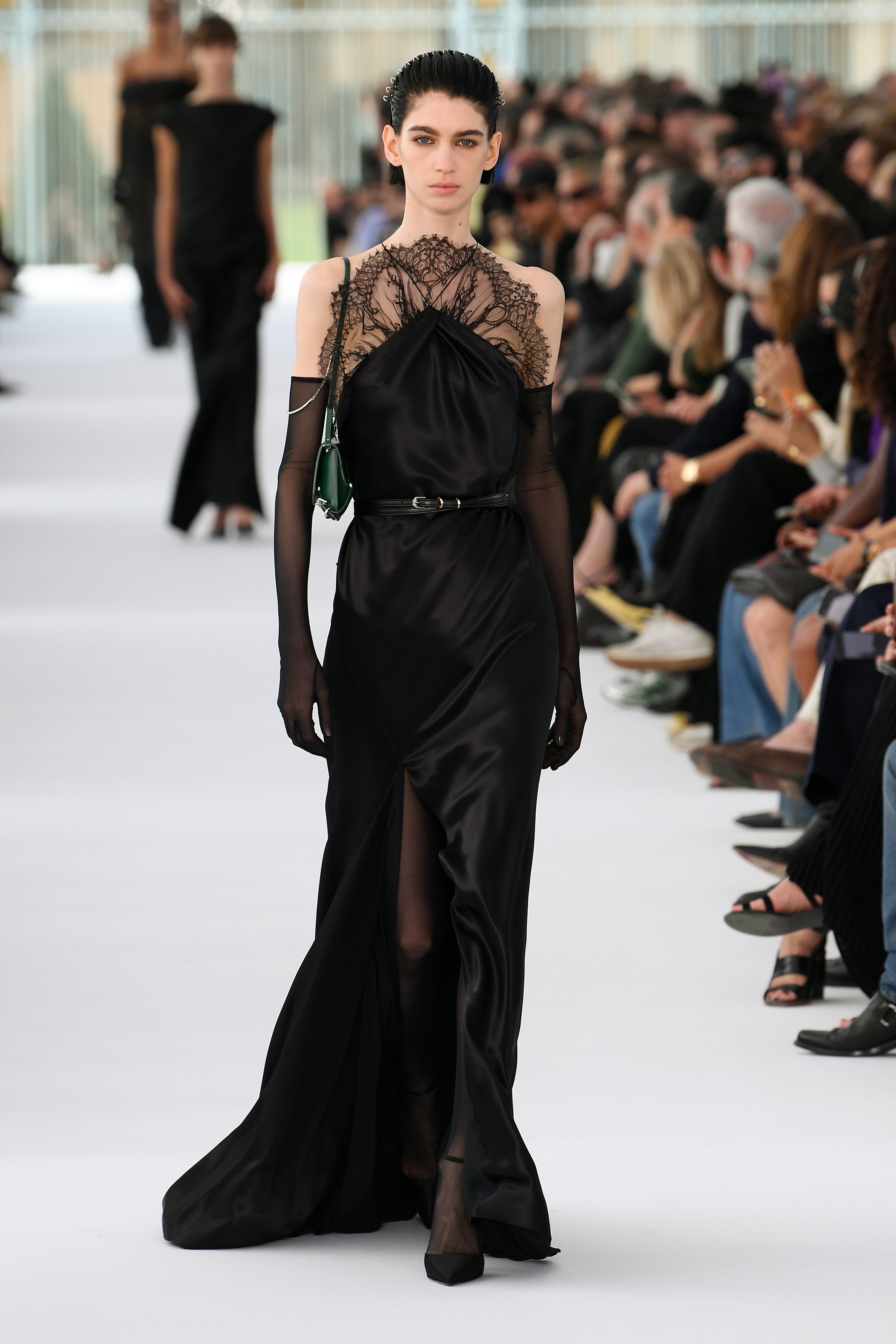 Givenchy Spring 2024 Paris Fashion Week: A New Sense of Lightness