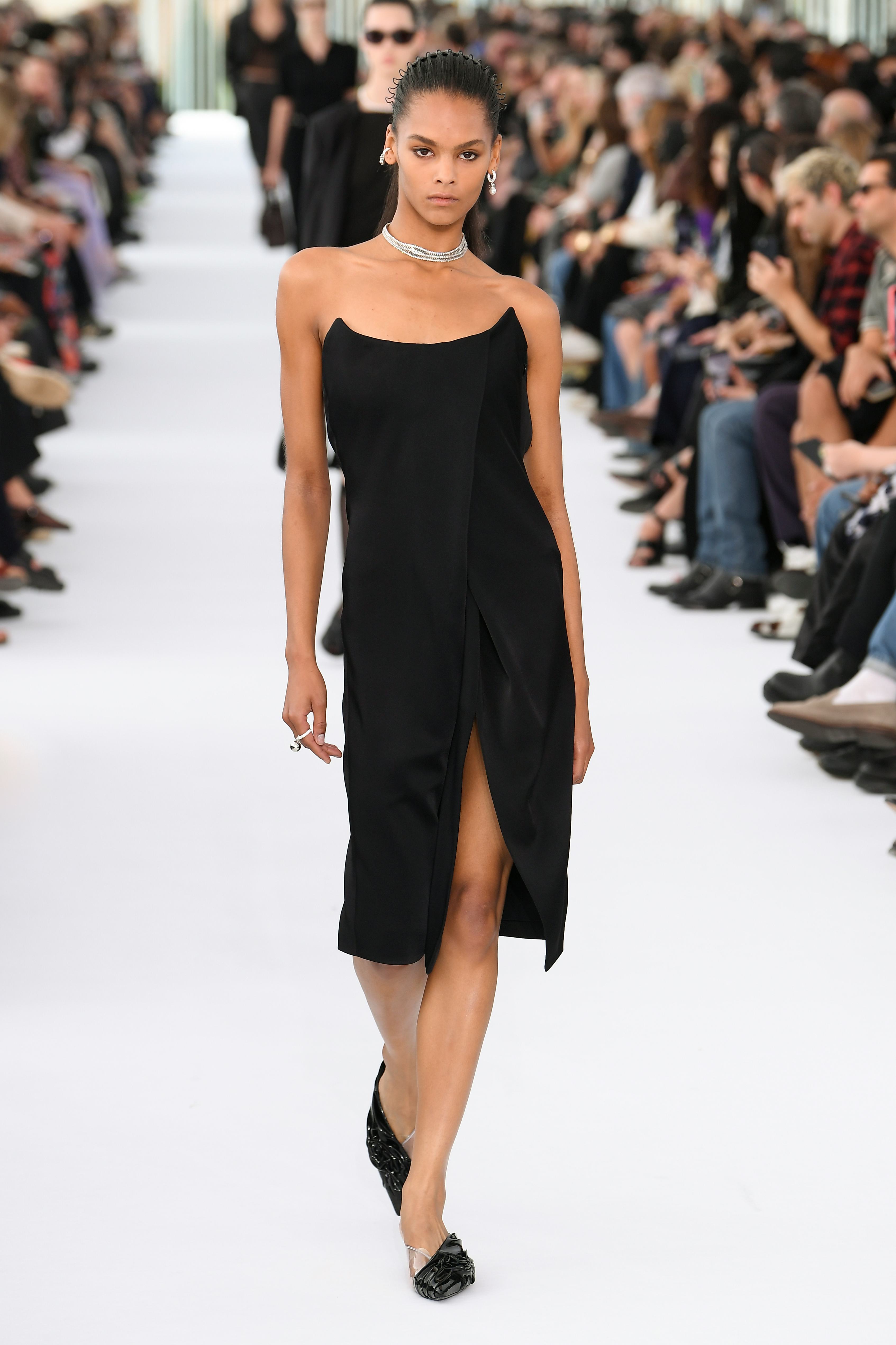 Givenchy Spring 2024 Paris Fashion Week: A New Sense of Lightness
