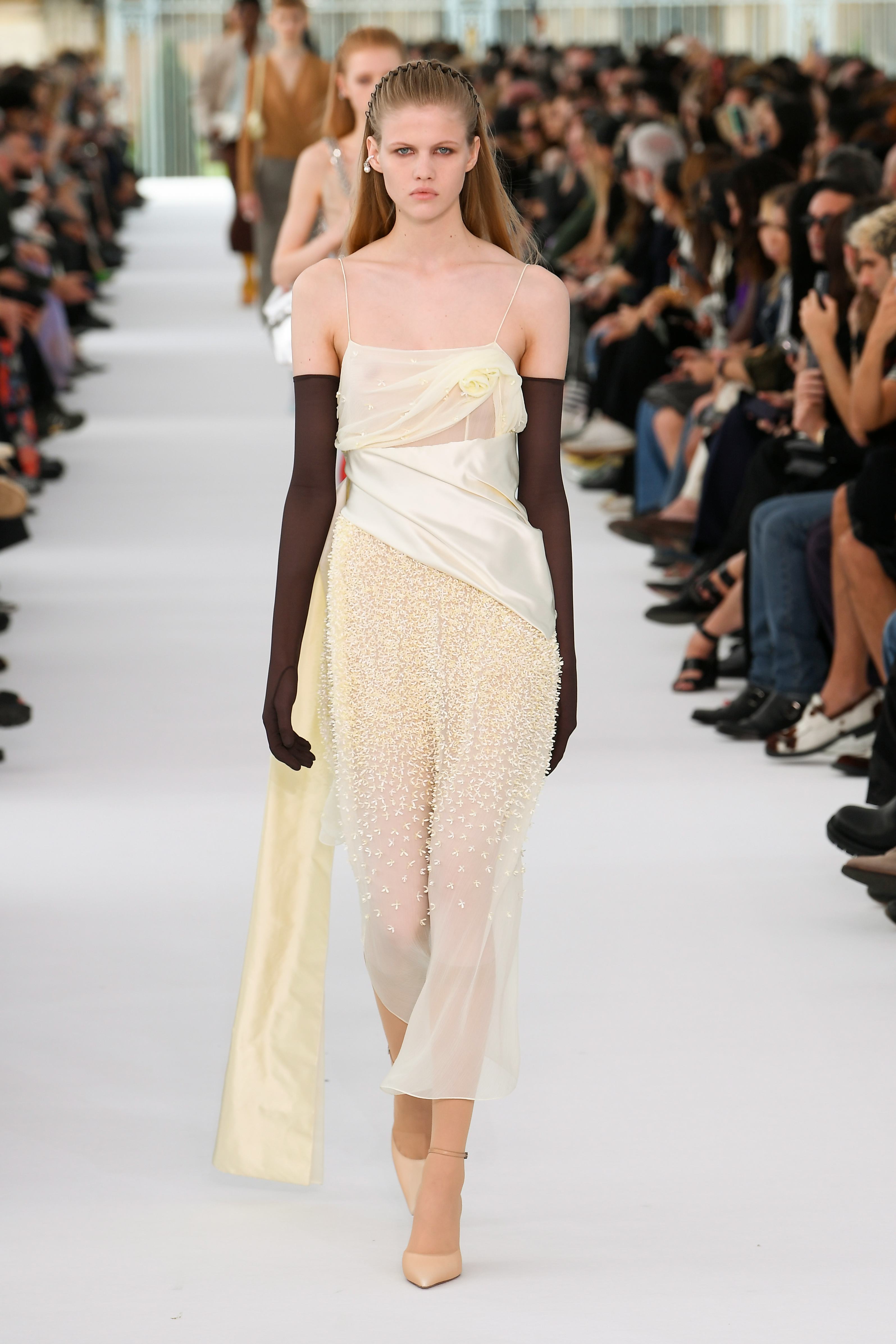 Givenchy Spring 2024 Paris Fashion Week: A New Sense of Lightness