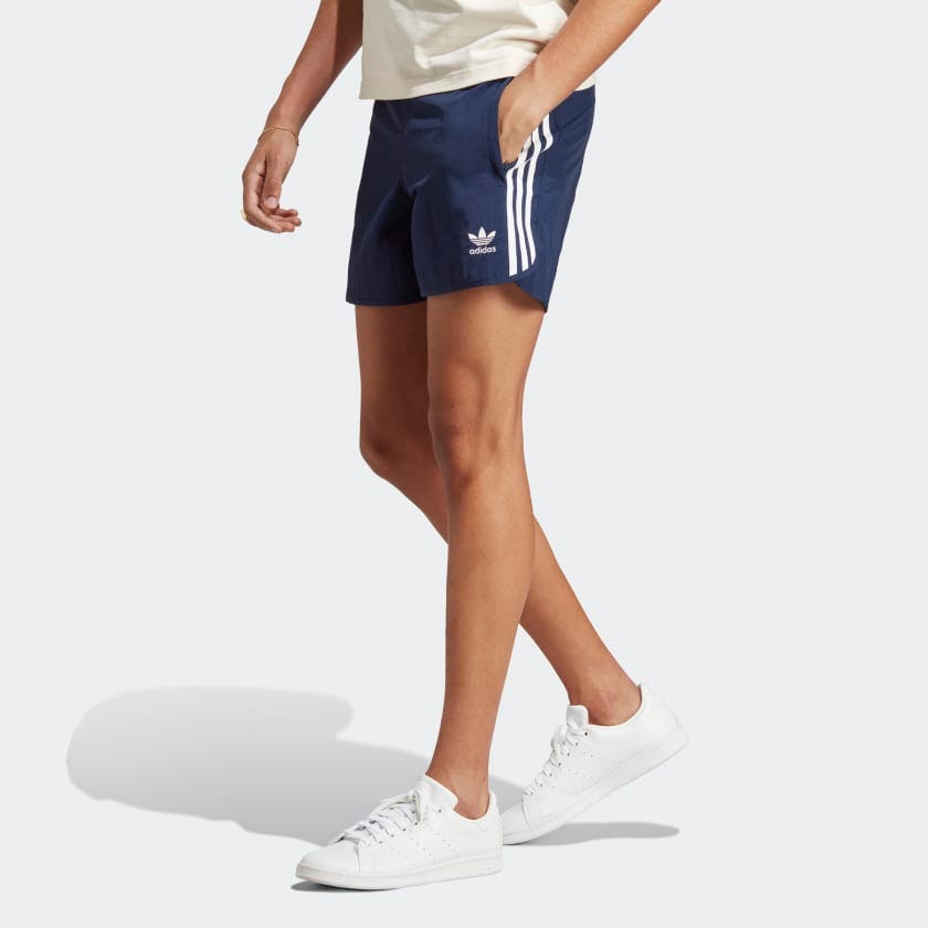 4 Gym Shorts Outfits That Look Surprisingly Chic
