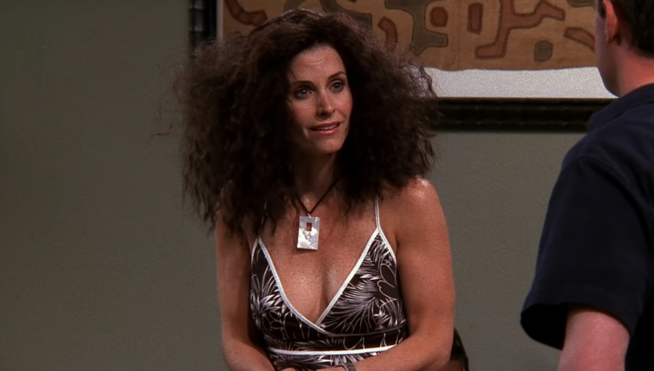Courteney Cox Trolls Friends And Scream Hairstyles In Viral Clip