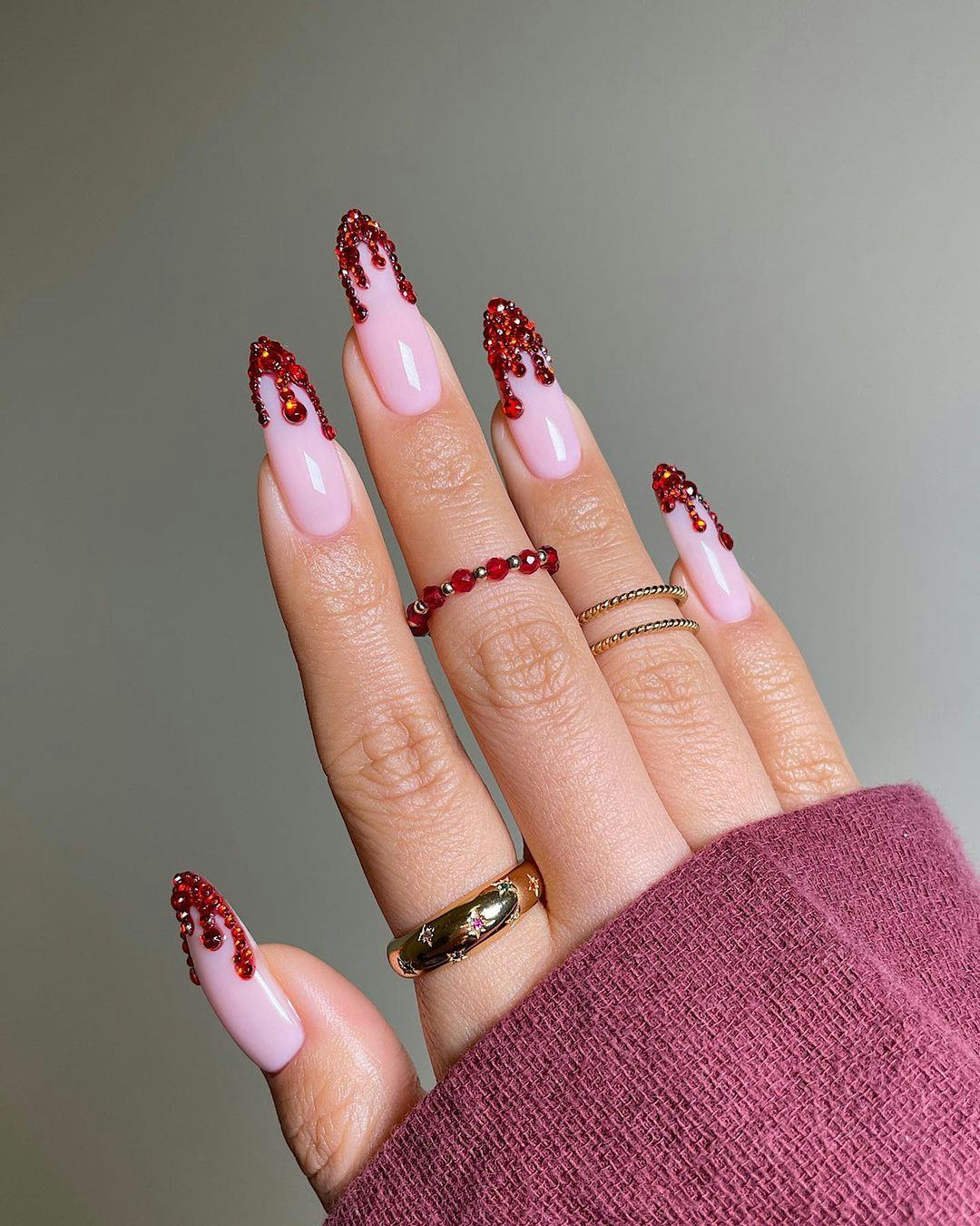 12 "Mob Wife" Aesthetic Nail Ideas That Are So Carmela Soprano-Coded