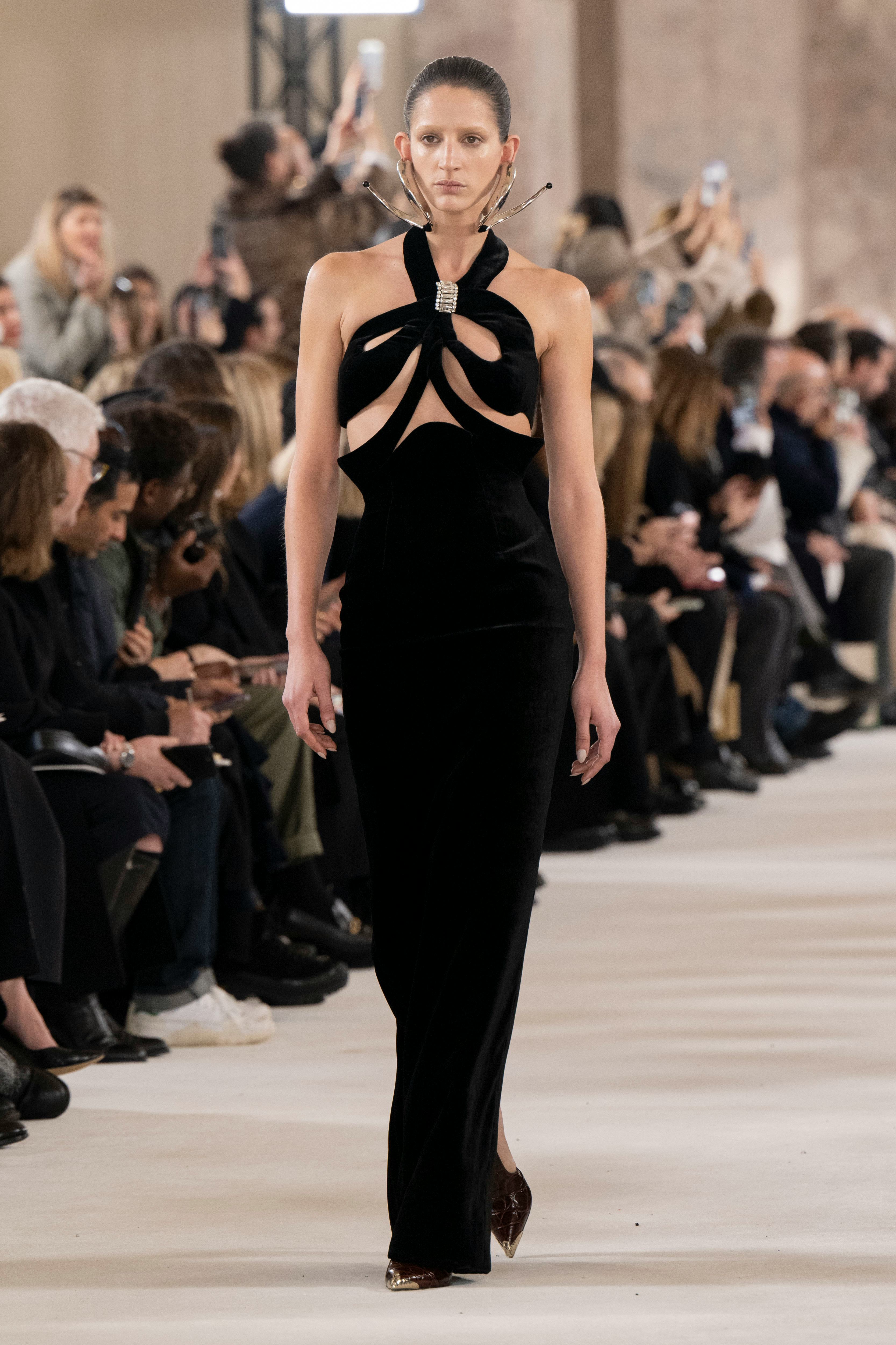 Schiaparelli Couture Spring 2024 Review: Touching the Stars