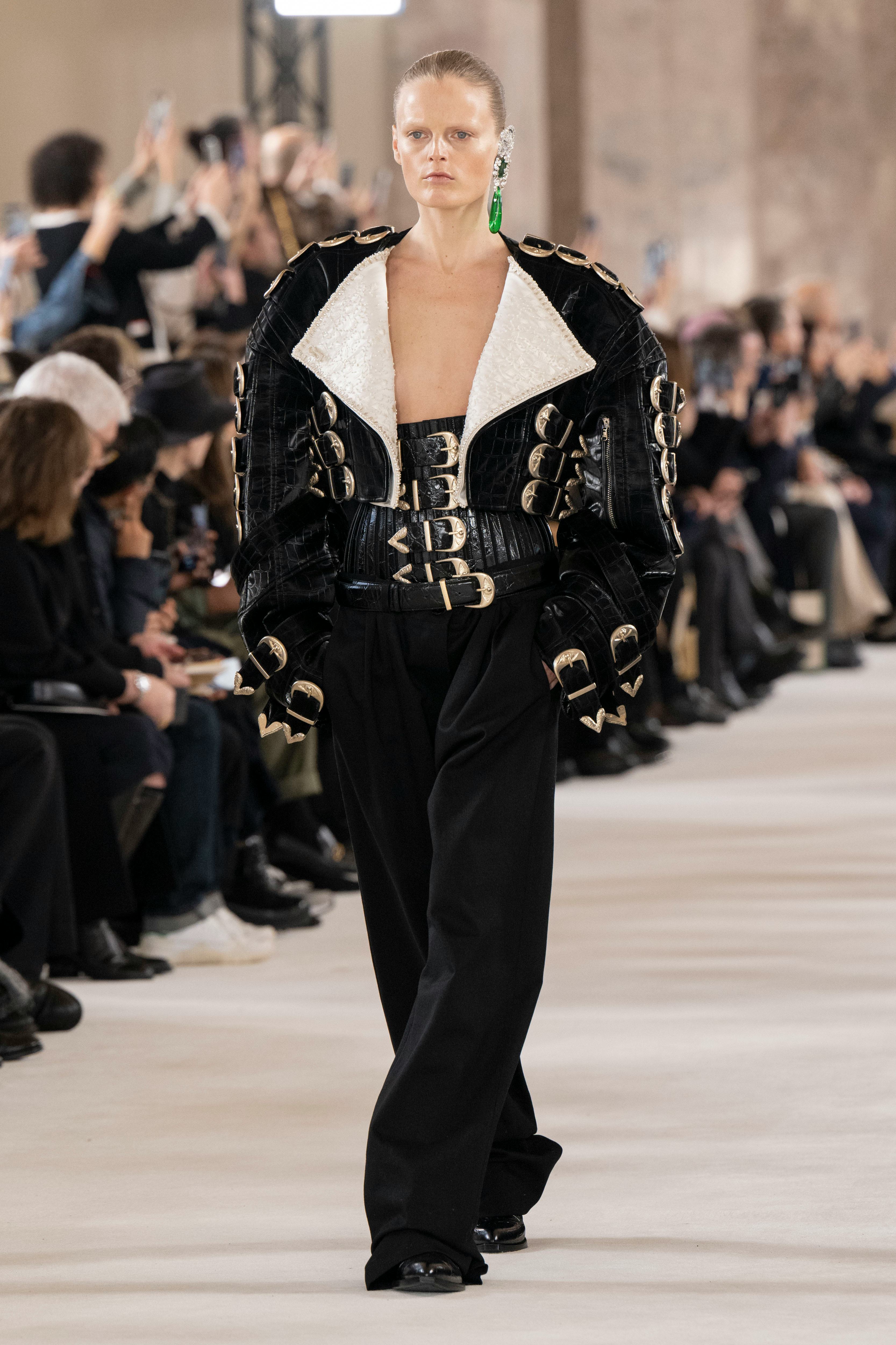 Schiaparelli Couture Spring 2024 Review: Touching the Stars