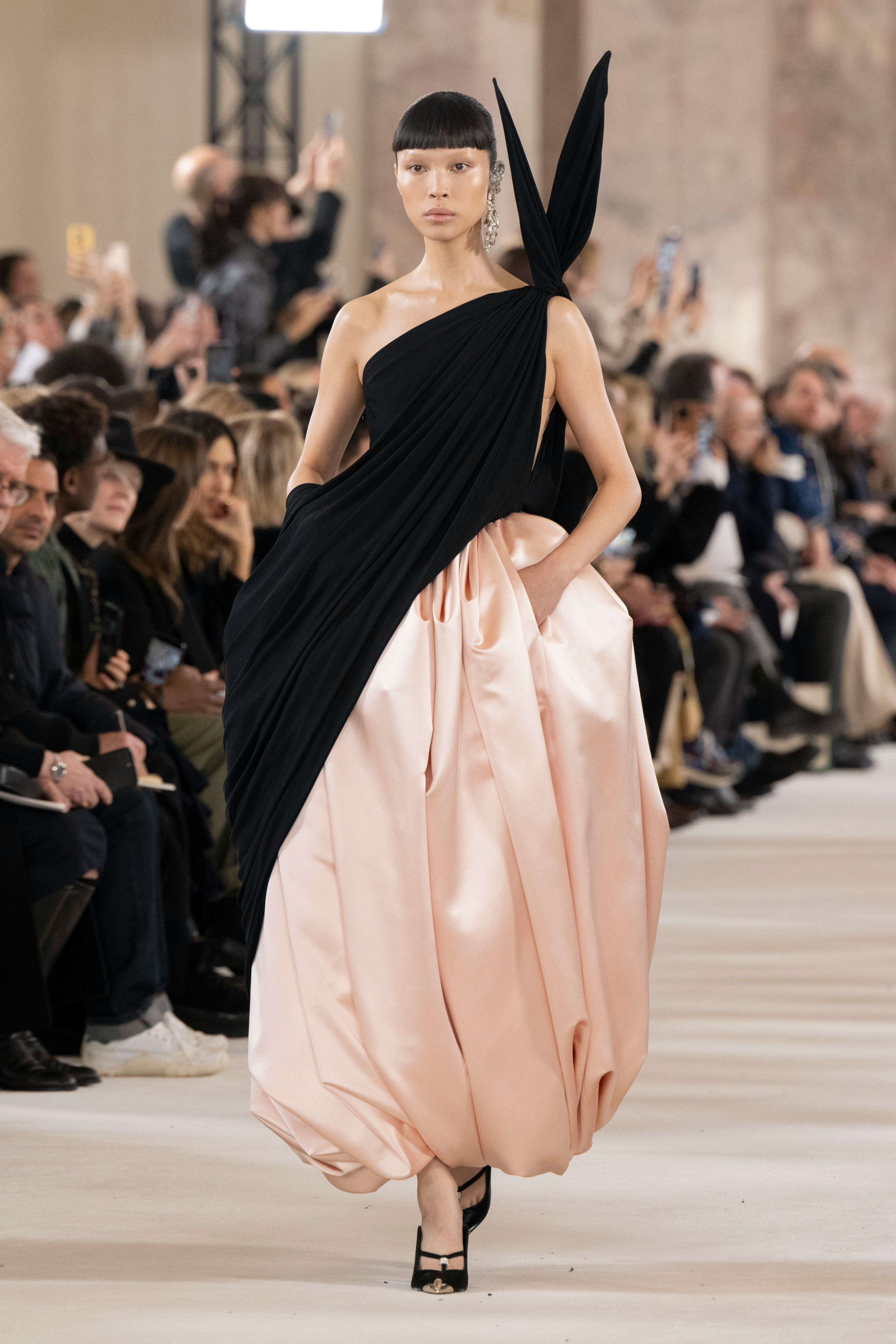 Schiaparelli Couture Spring 2024 Review: Touching the Stars