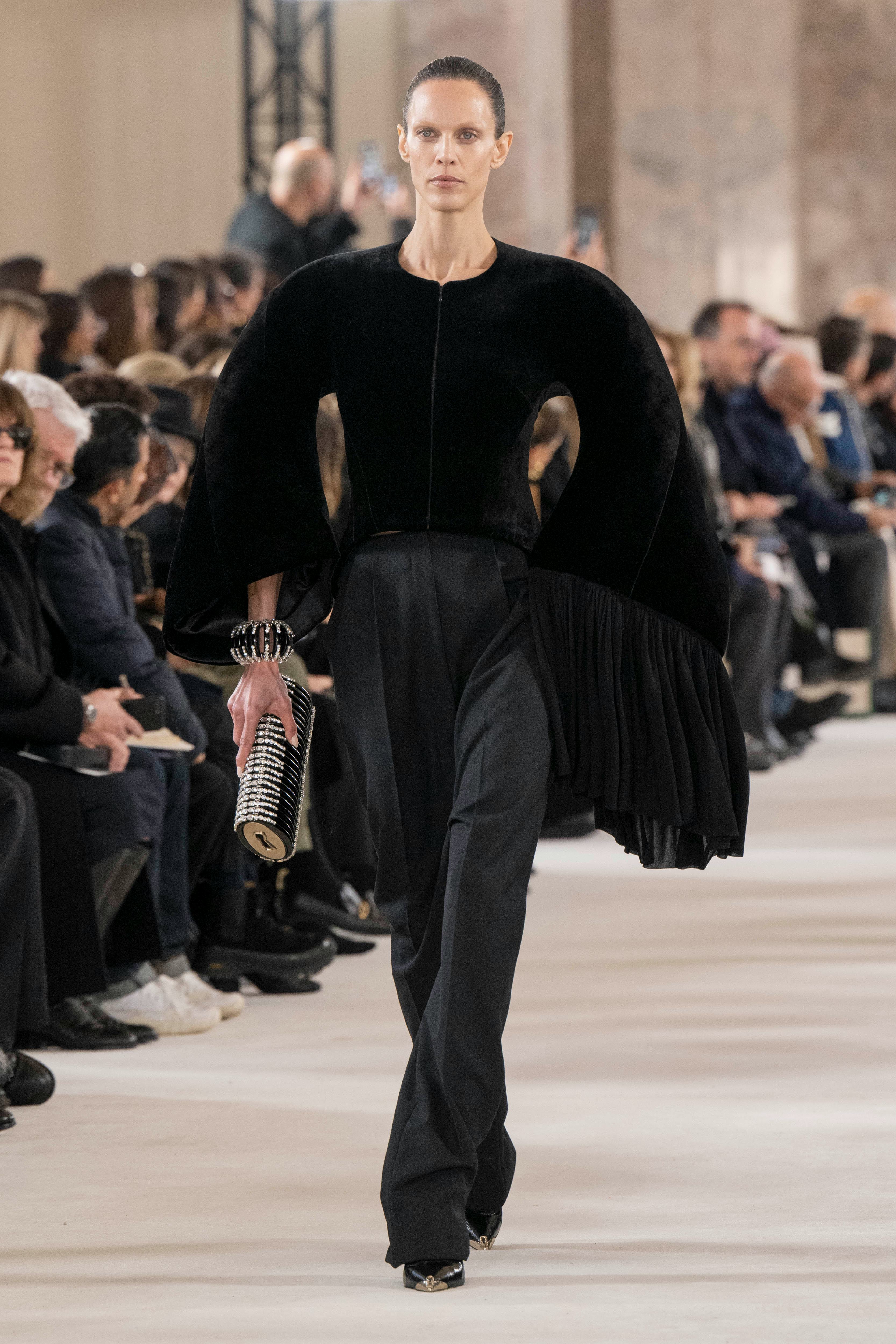 Schiaparelli Couture Spring 2024 Review: Touching the Stars