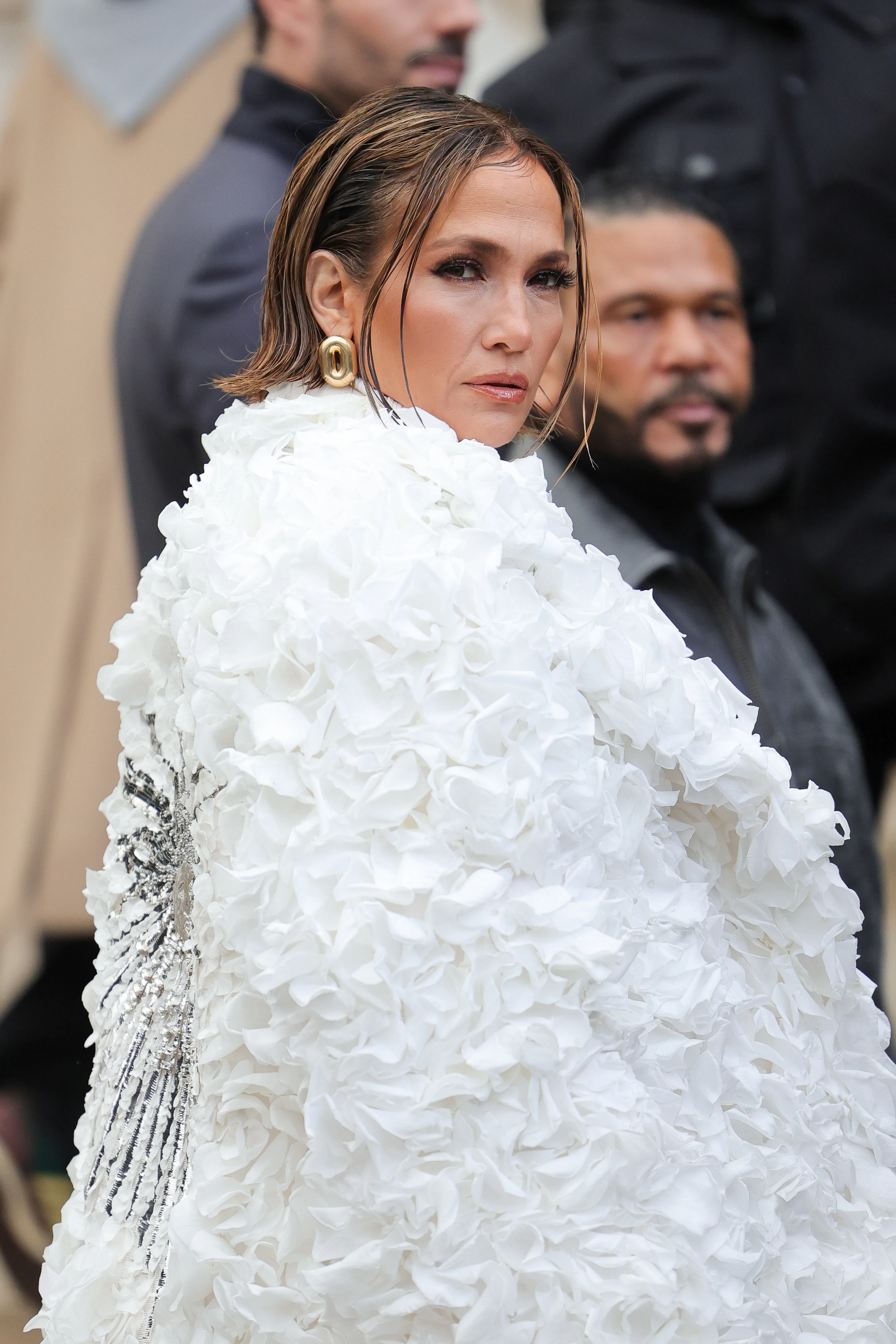 Jennifer Lopez Debuts a Whole New Look at the Schiaparelli Couture Show