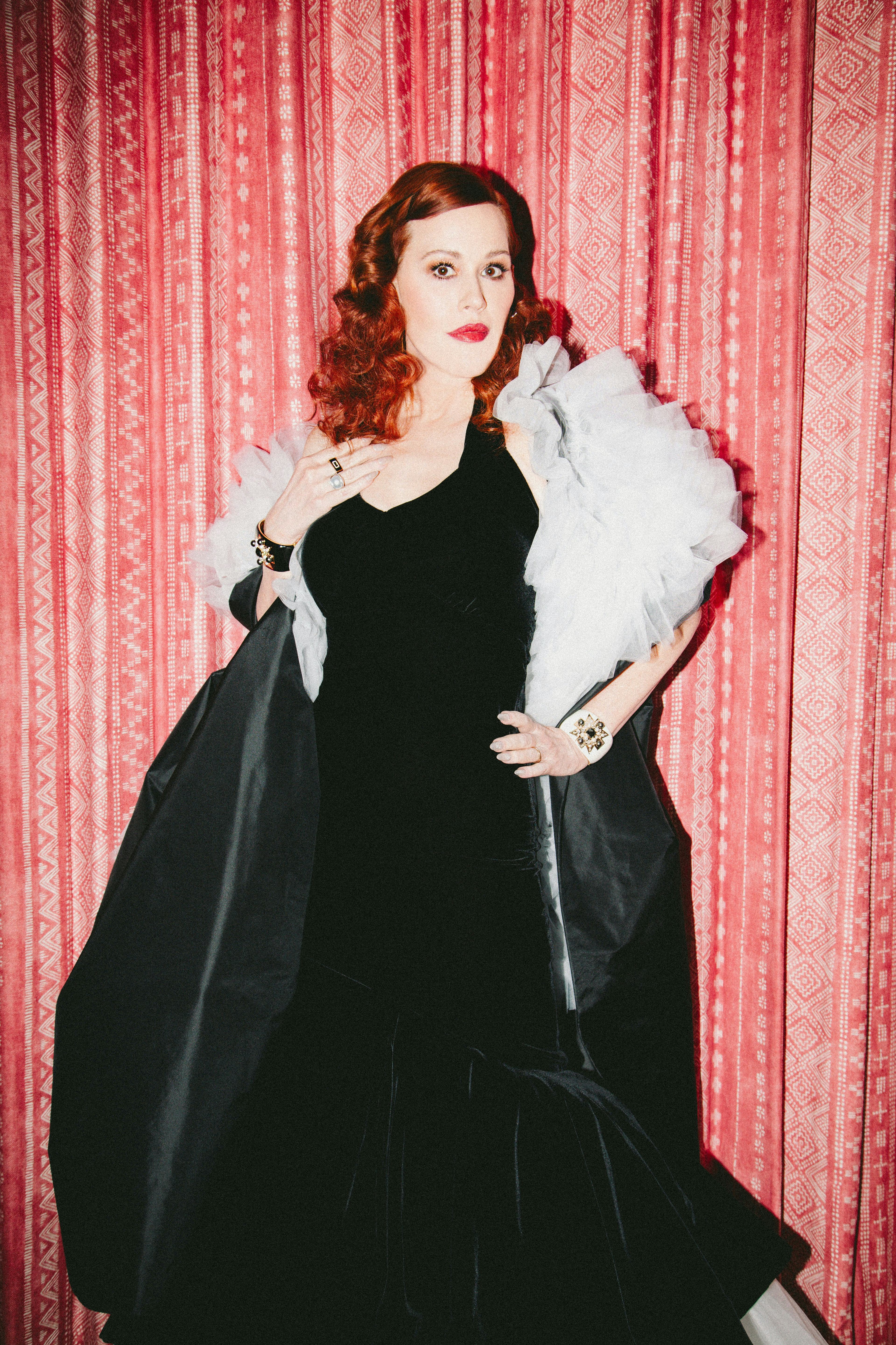 Molly Ringwald on 'Feud: Capotes vs The Swans,' Fashion, Cliques and ...