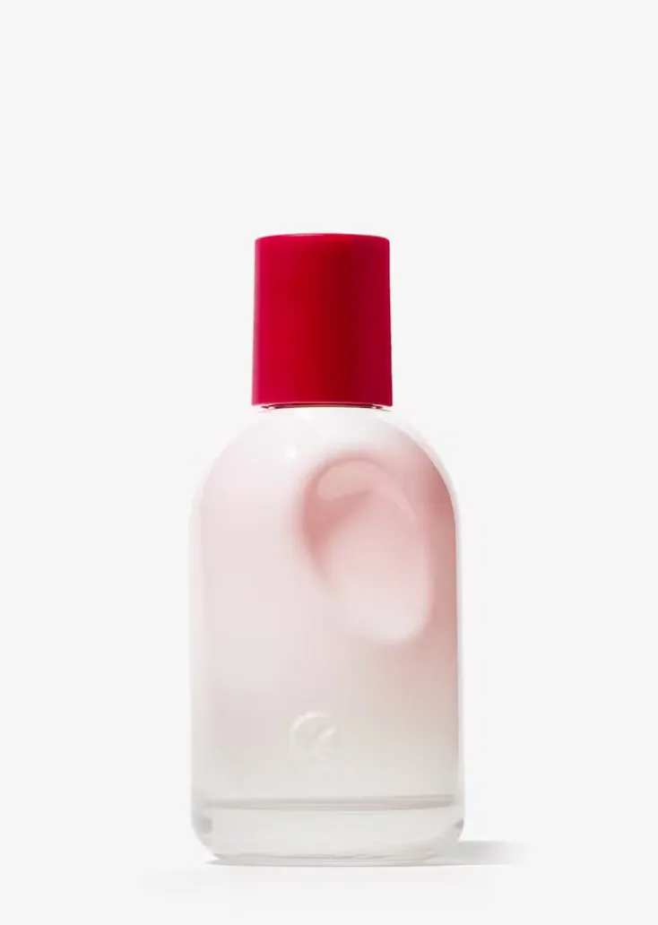 The 10 Best Winter Fragrances For A Warm & Cozy Season