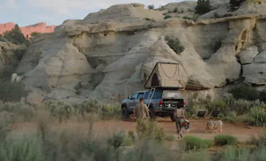 Jackery's Rooftop Tent Turns Your Car Into a Solar Generator While You Camp