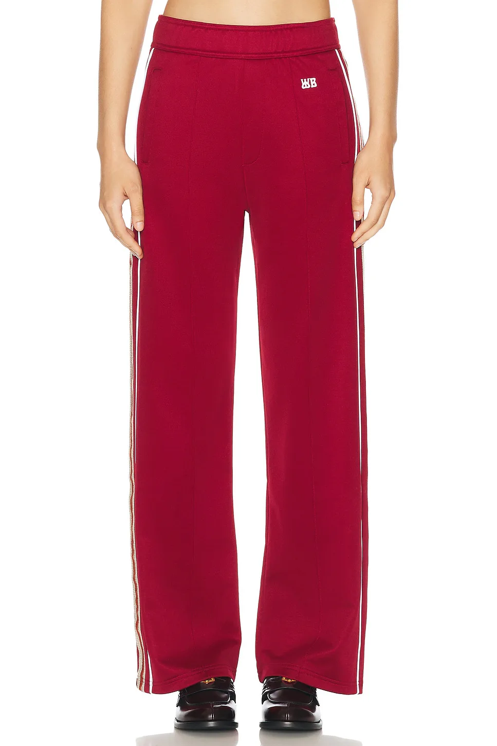 How To Wear Track Pants This Fall, According To The Style Set