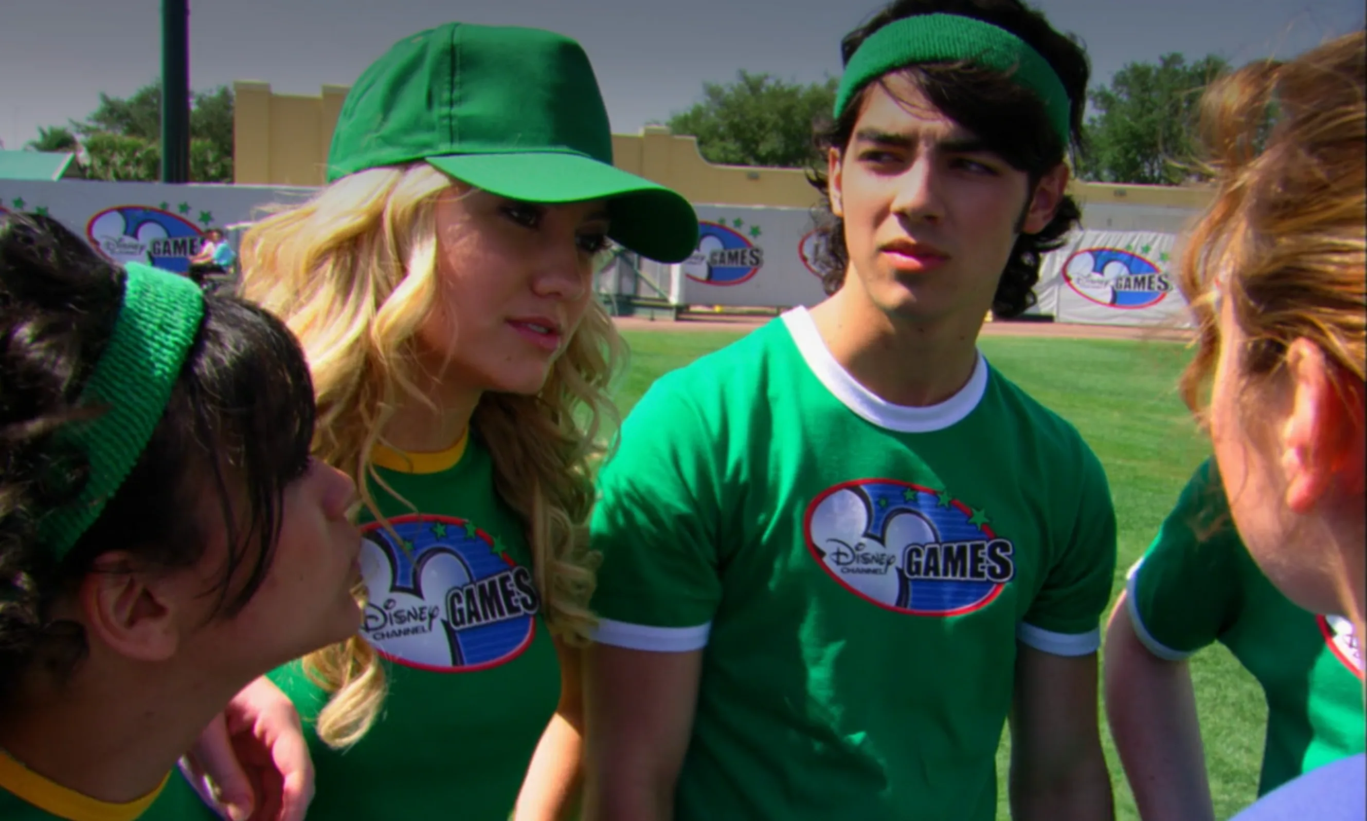 16 Green Halloween Costume Ideas For 2024 From 'Wicked' To Brat