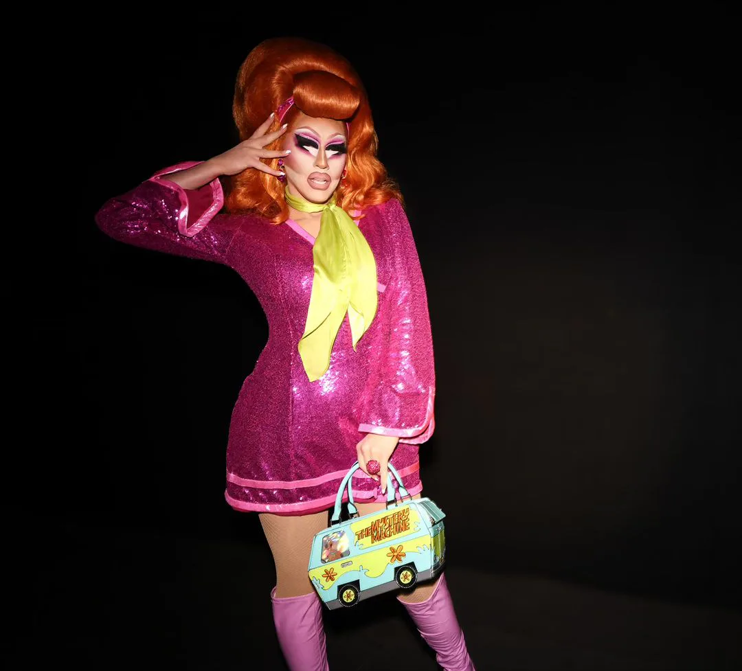 The Best Celebrity Halloween Costumes Were A Mix Of Total ...