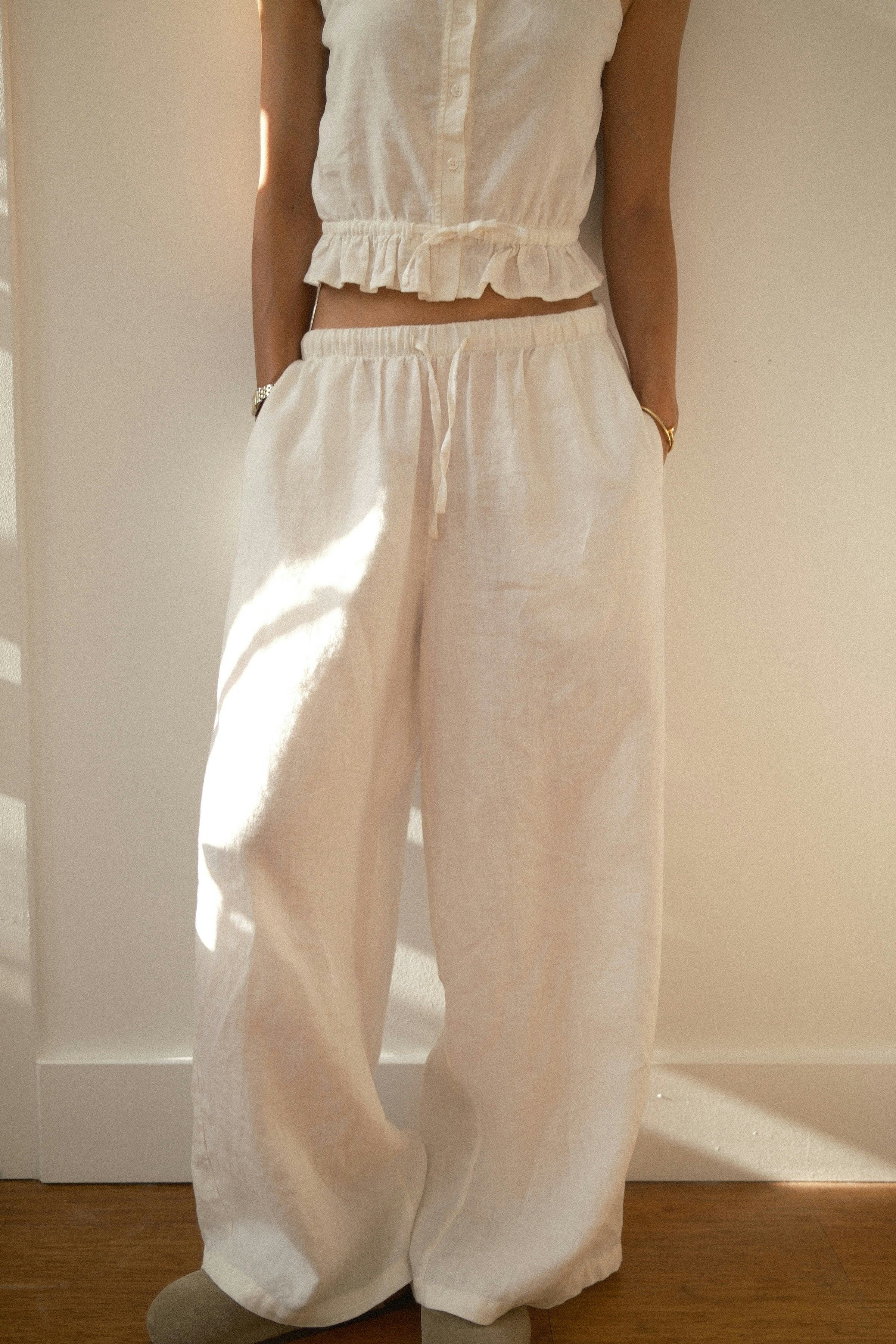 Influencer Yuyan Shi Breaks Down Her Minimalist Outfit Formulas