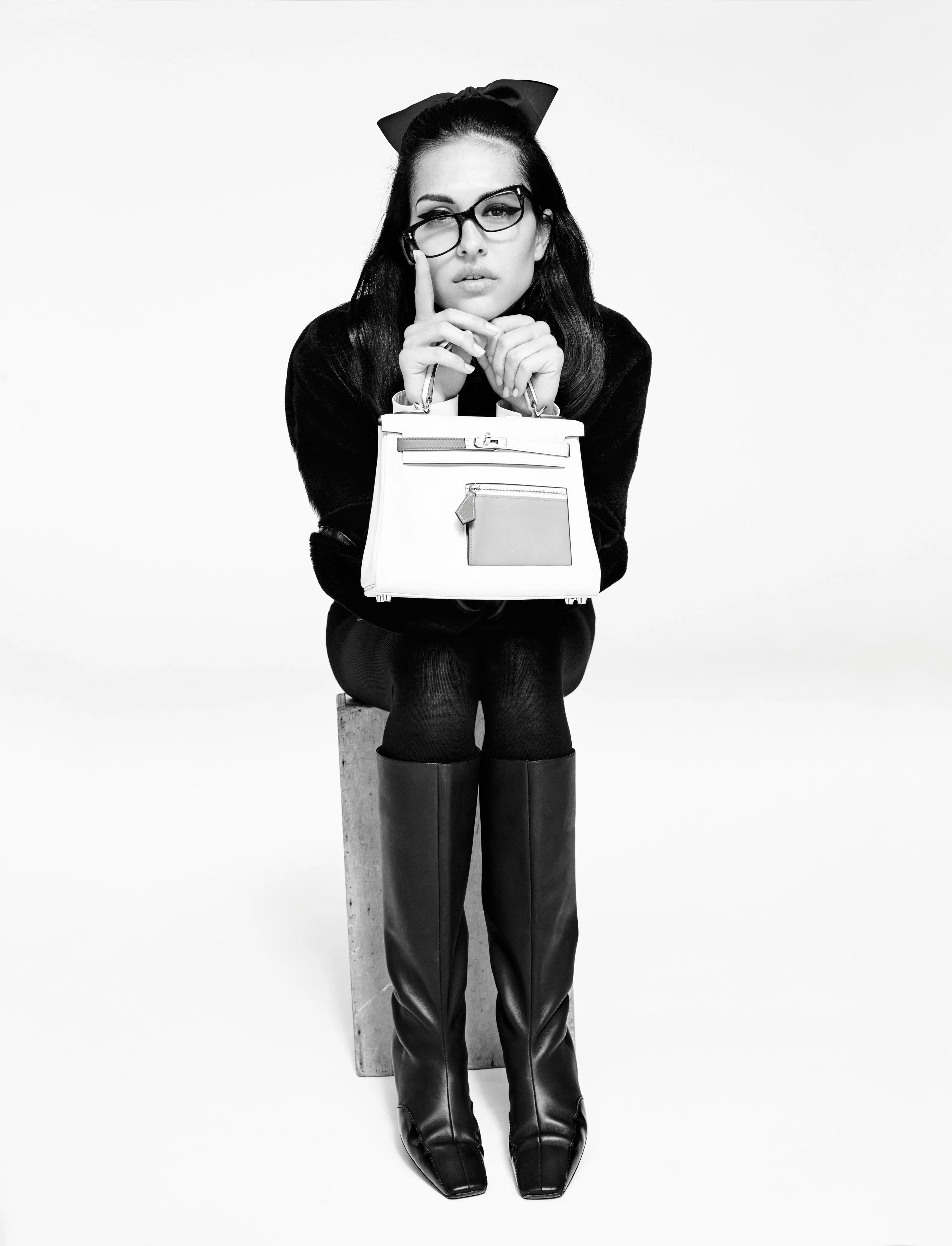 6 Eyeglasses Trends to Look Out For in 2025, from Aviators to Oversized ...