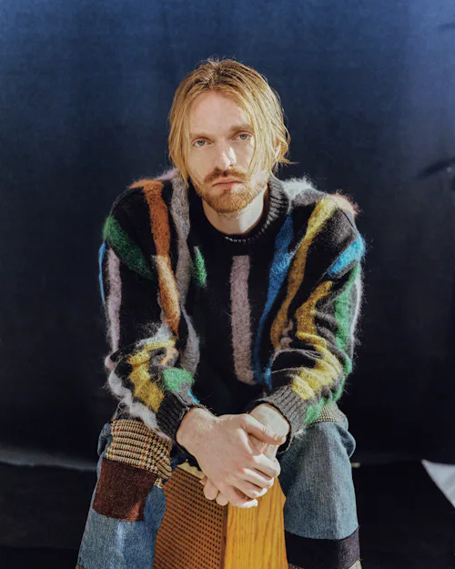 Finneas On 'For Cryin' Out Loud' Tour, Acting & Life With Claudia Sulewski