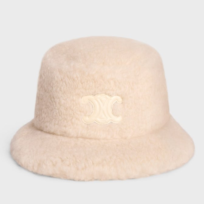 Sydney Sweeney Just Gave Bucket Hats A Cool-Girl Revamp