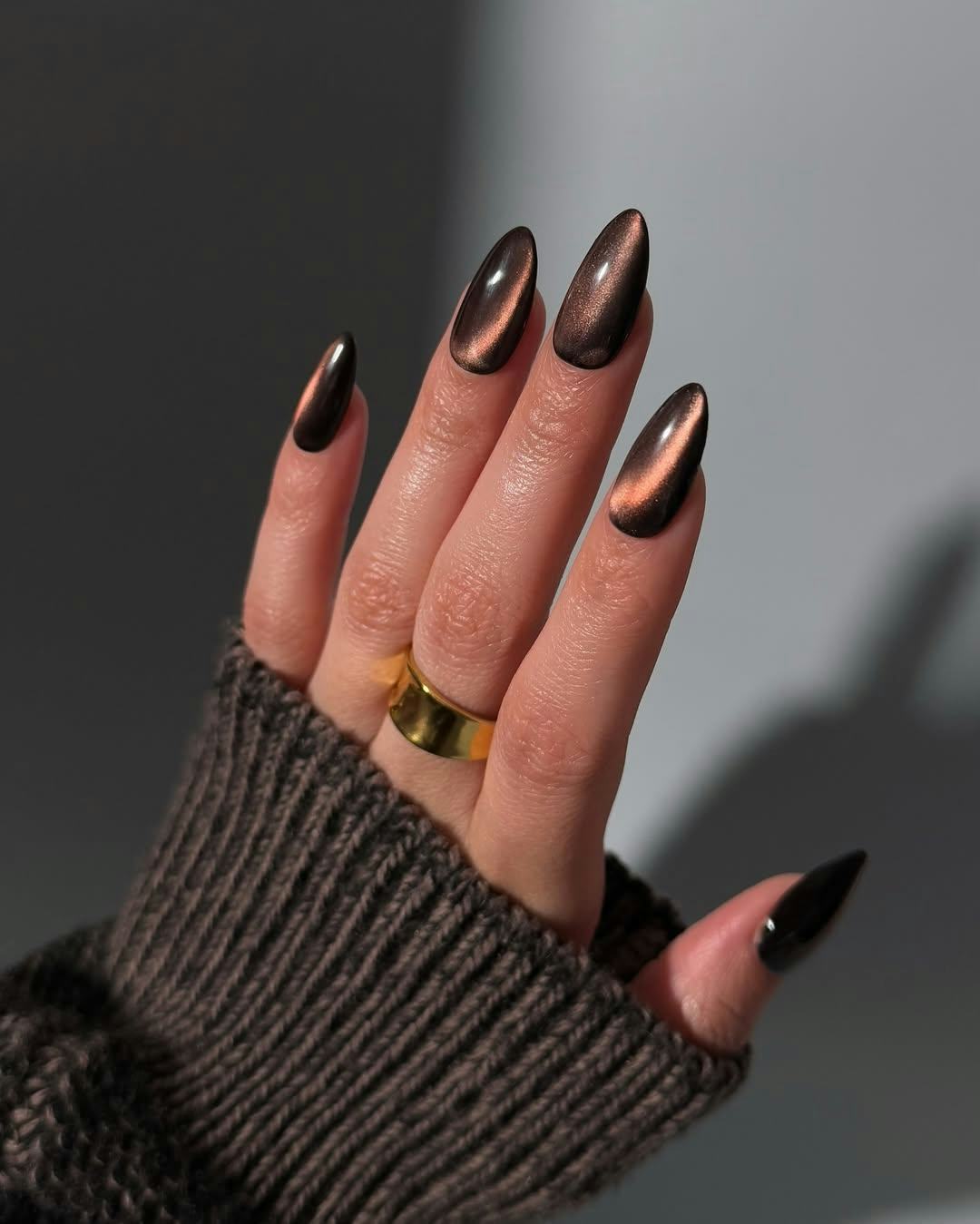 “Glass Nails” Are Winter’s Most Mesmerizing Manicure Trend