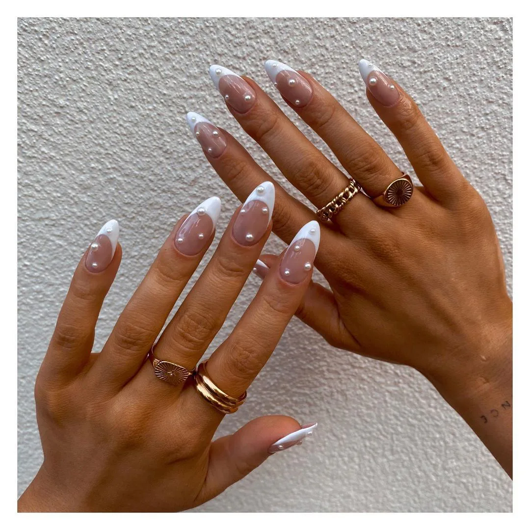 Mob Wife Nails Are My Latest Obsession & The Look Is So Versatile