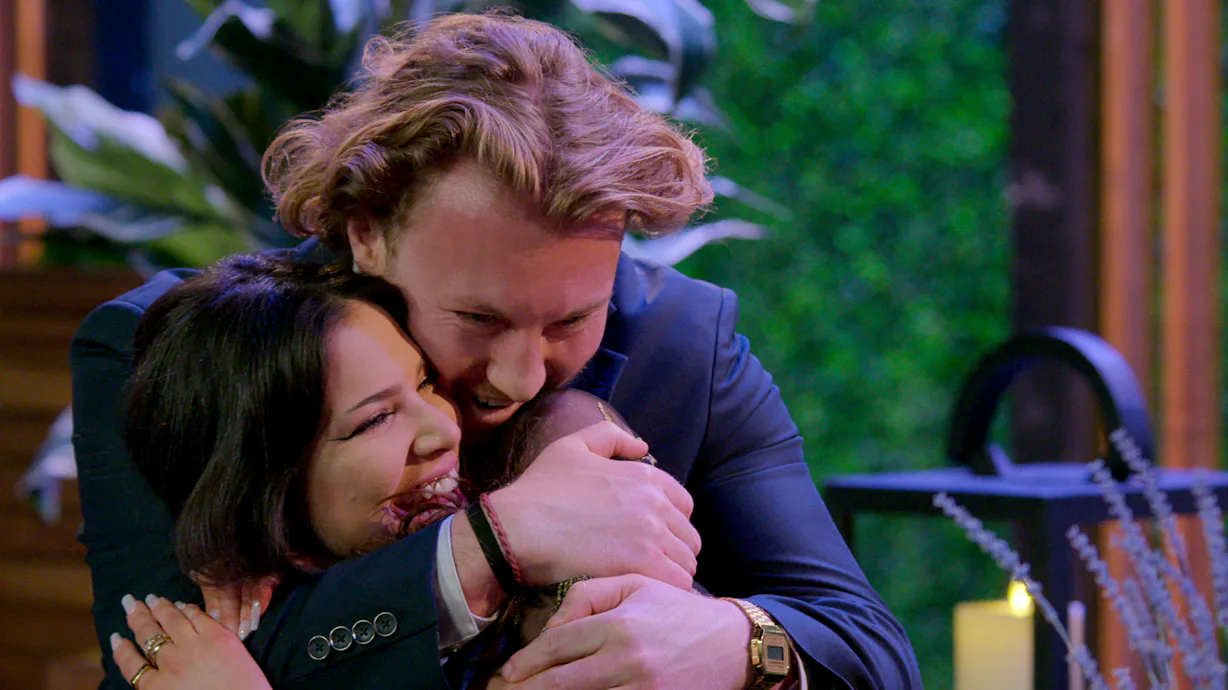 Amy & Johnny From 'Love Is Blind' Had A Funny Unaired Date In Season 6