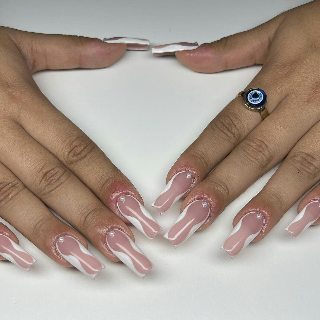 15 Pisces Season Nail Ideas That Embrace Your Inner Siren