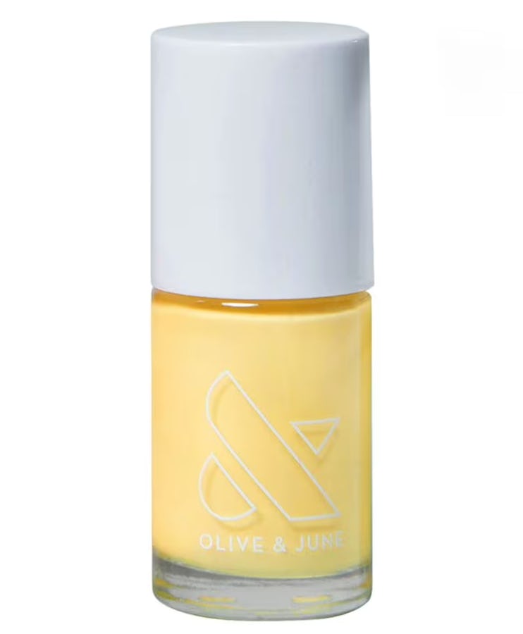 7 Spring 2024 Nail Colors To Usher In The New Season