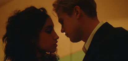 'One Day' Book Ending & Plot Summary, Explained