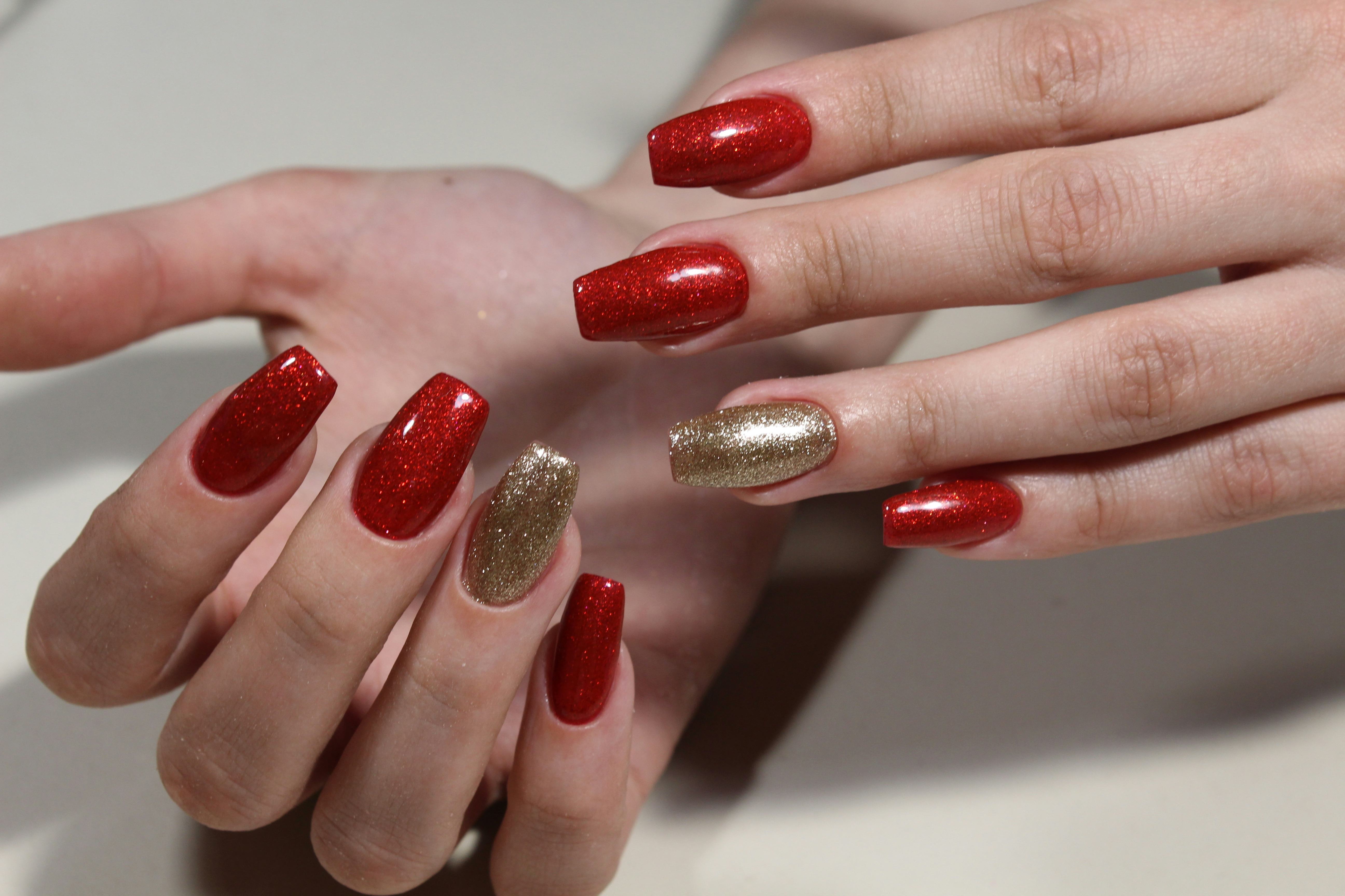 16 Super Bowl Nail Ideas To Show Your Chiefs & 49ers Spirit
