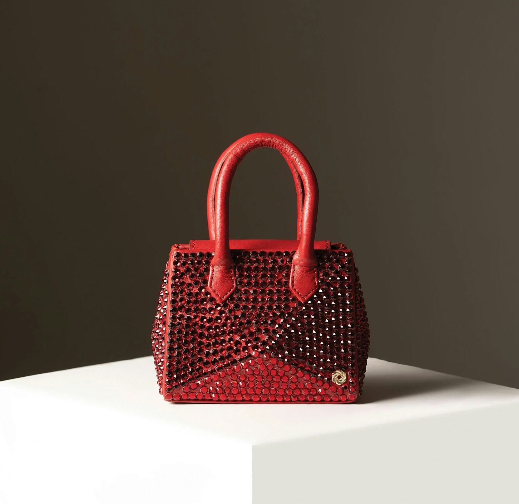 These Spring 2024 Handbag Trends Will Update Your Wardrobe Immediately