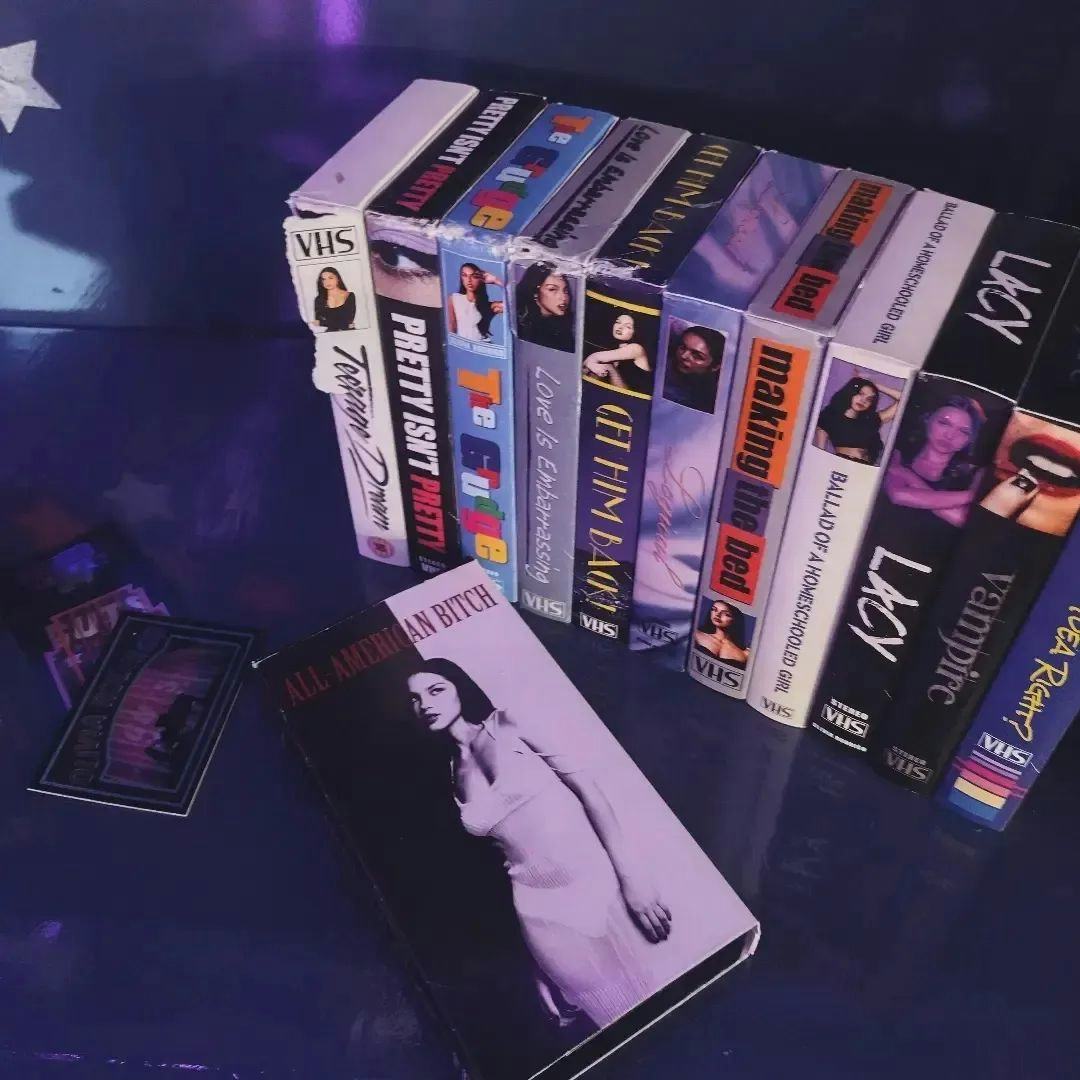 Olivia Rodrigo's 'GUTS' World Tour Bus Experience Is A Teenage Dream