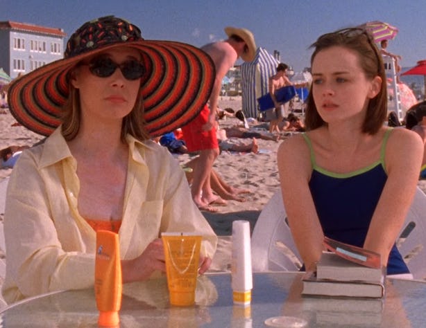 A ‘Gilmore Girls’ Scene Eerily Predicted A ‘Grey’s Anatomy’ Storyline