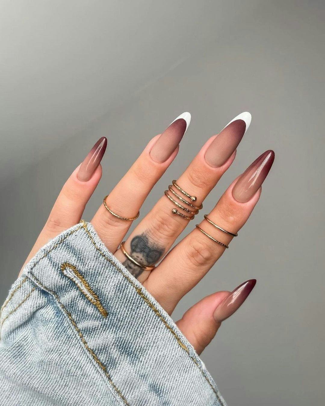 14 Grunge Nail Ideas That Serve Major ’90s Vibes