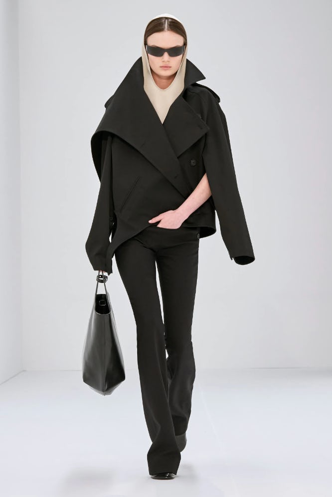 How to Wear Hats, As Seen on the Runways