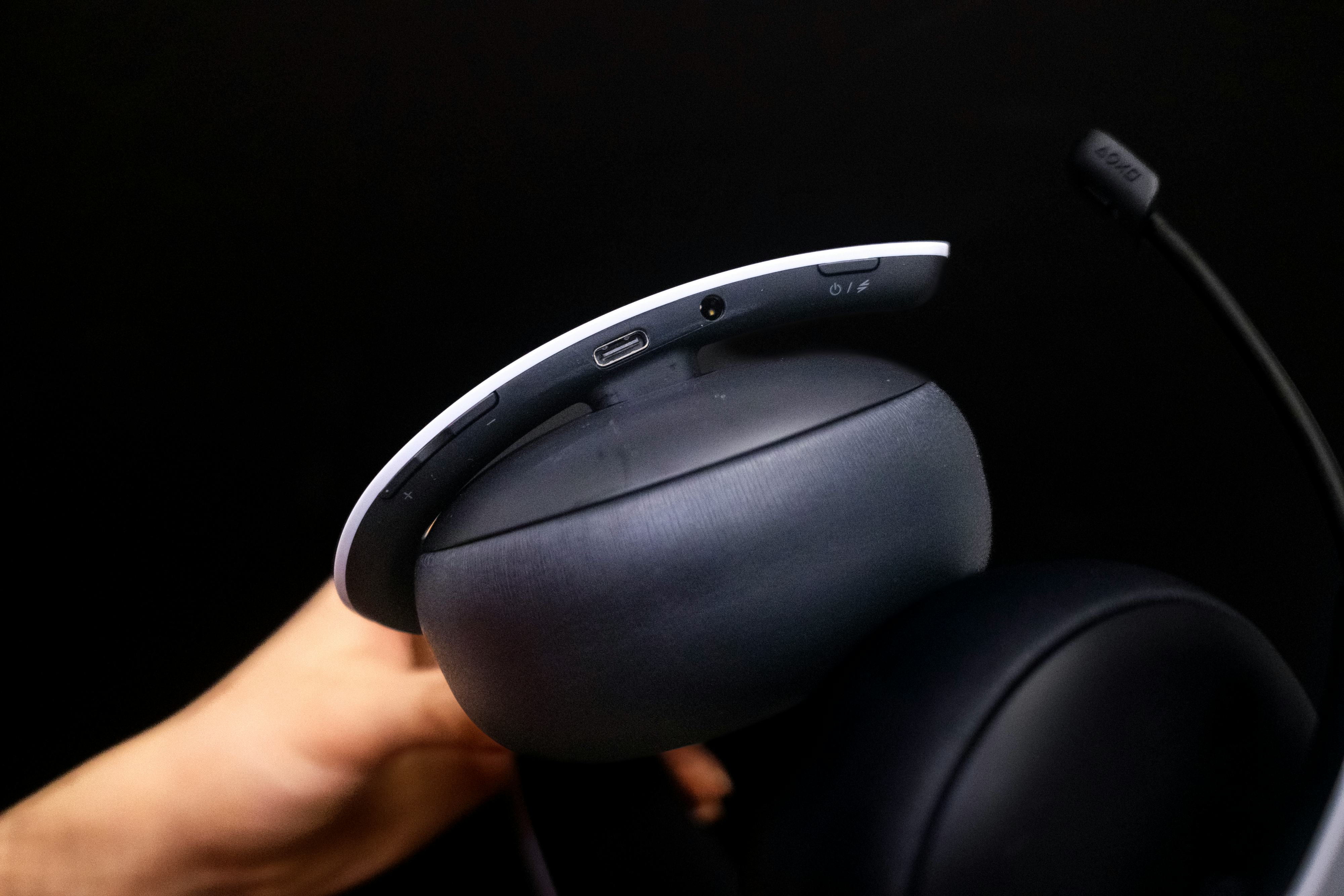 PlayStation Pulse Elite Headset Review: The Most Average PS5 Headset I ...