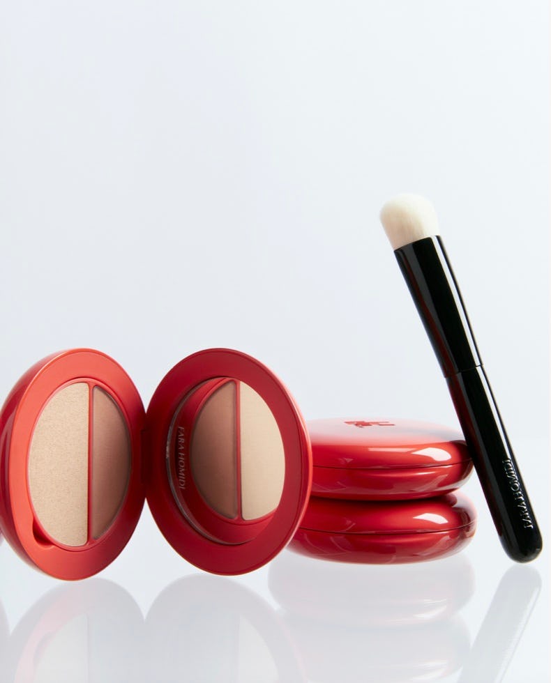 Fara Homidi's Essential Face Compact Gives You 'Summer Skin' Year-Round