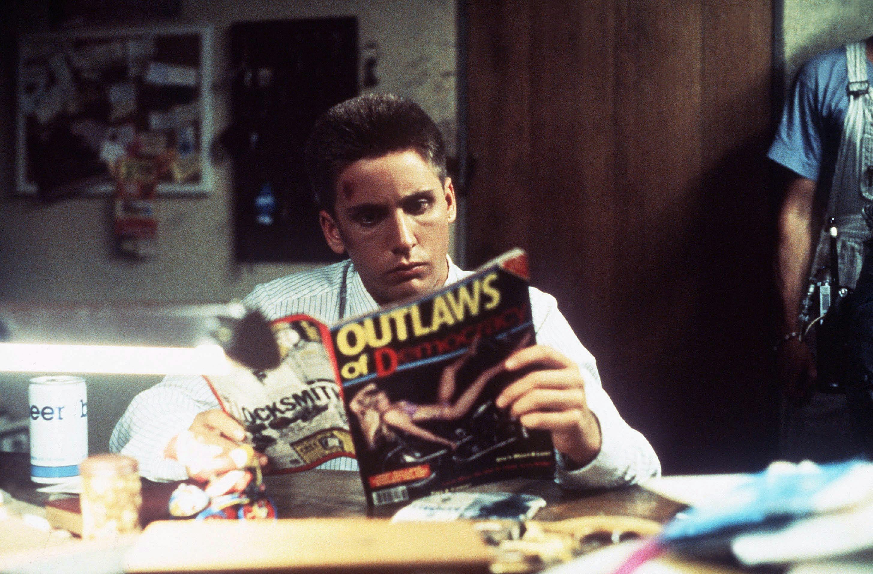 The Oral History of 'Repo Man,' the Greatest Indie Sci-Fi Movie Ever Made