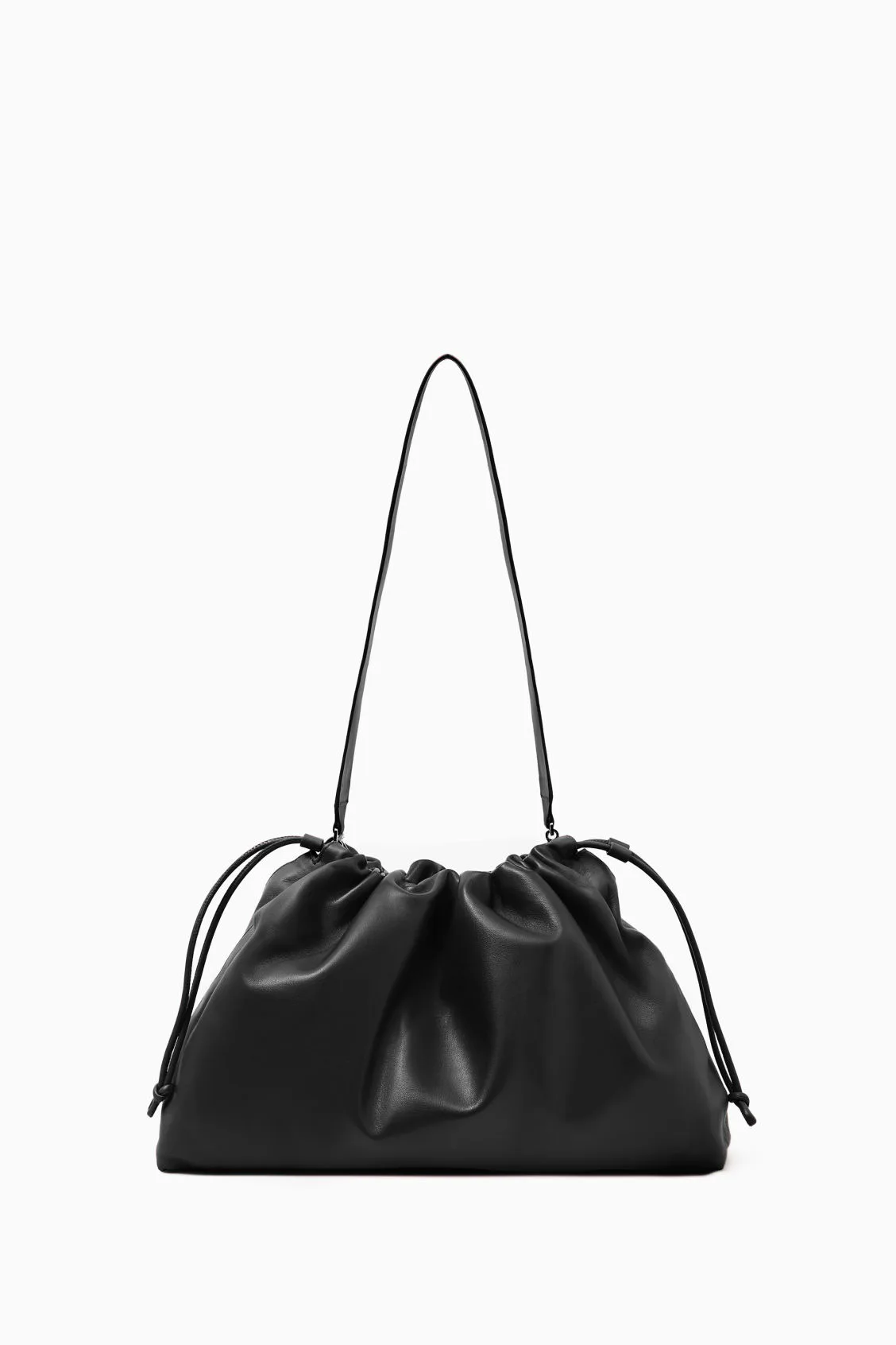 These Spring 2024 Handbag Trends Will Update Your Wardrobe Immediately