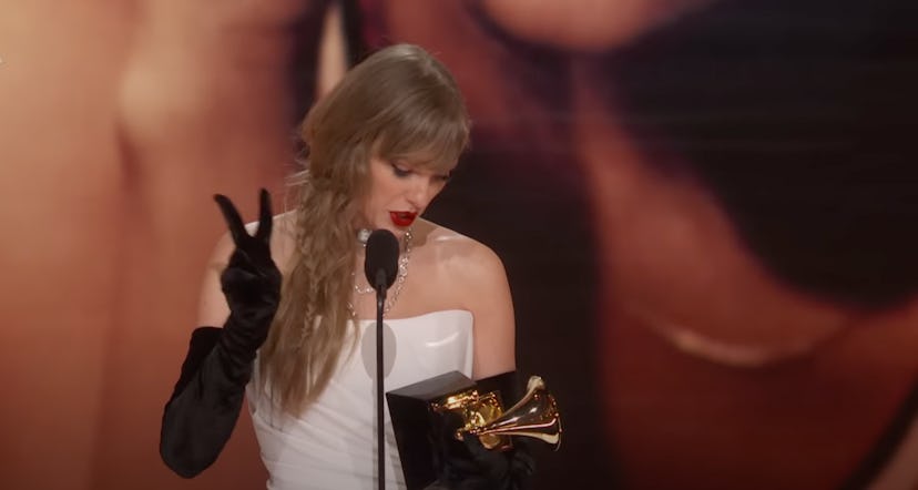 Taylor Swifts 2 Symbols All The Clues Explained