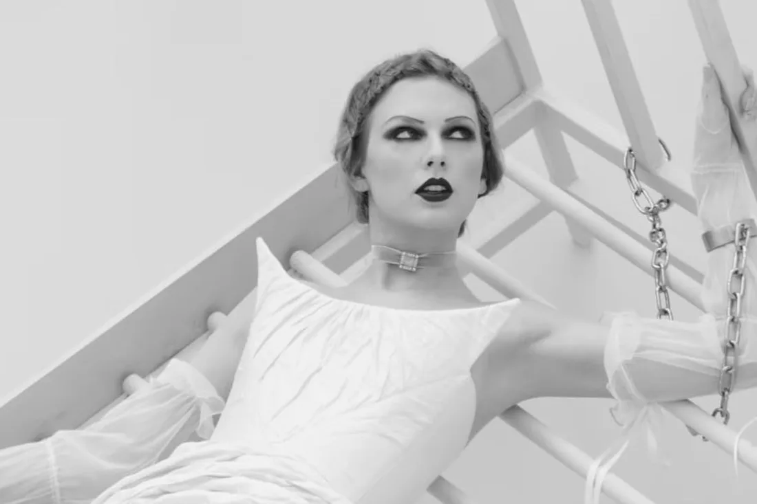 TikTok Says Taylor Swift Hid Matty Healy Nods In Her "Fortnight" Video