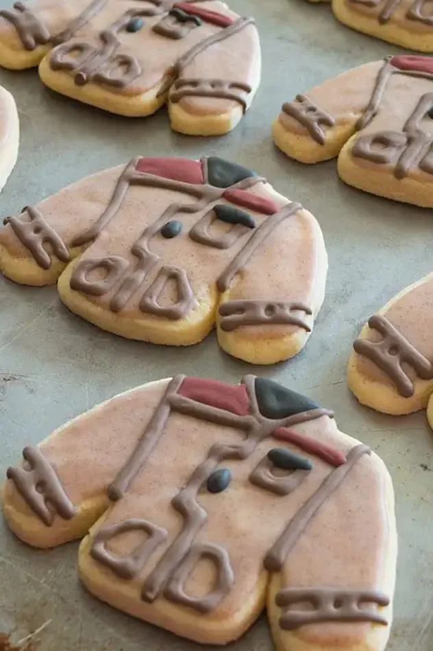14 'Star Wars' Snacks & Food Ideas To Celebrate Star Wars Day