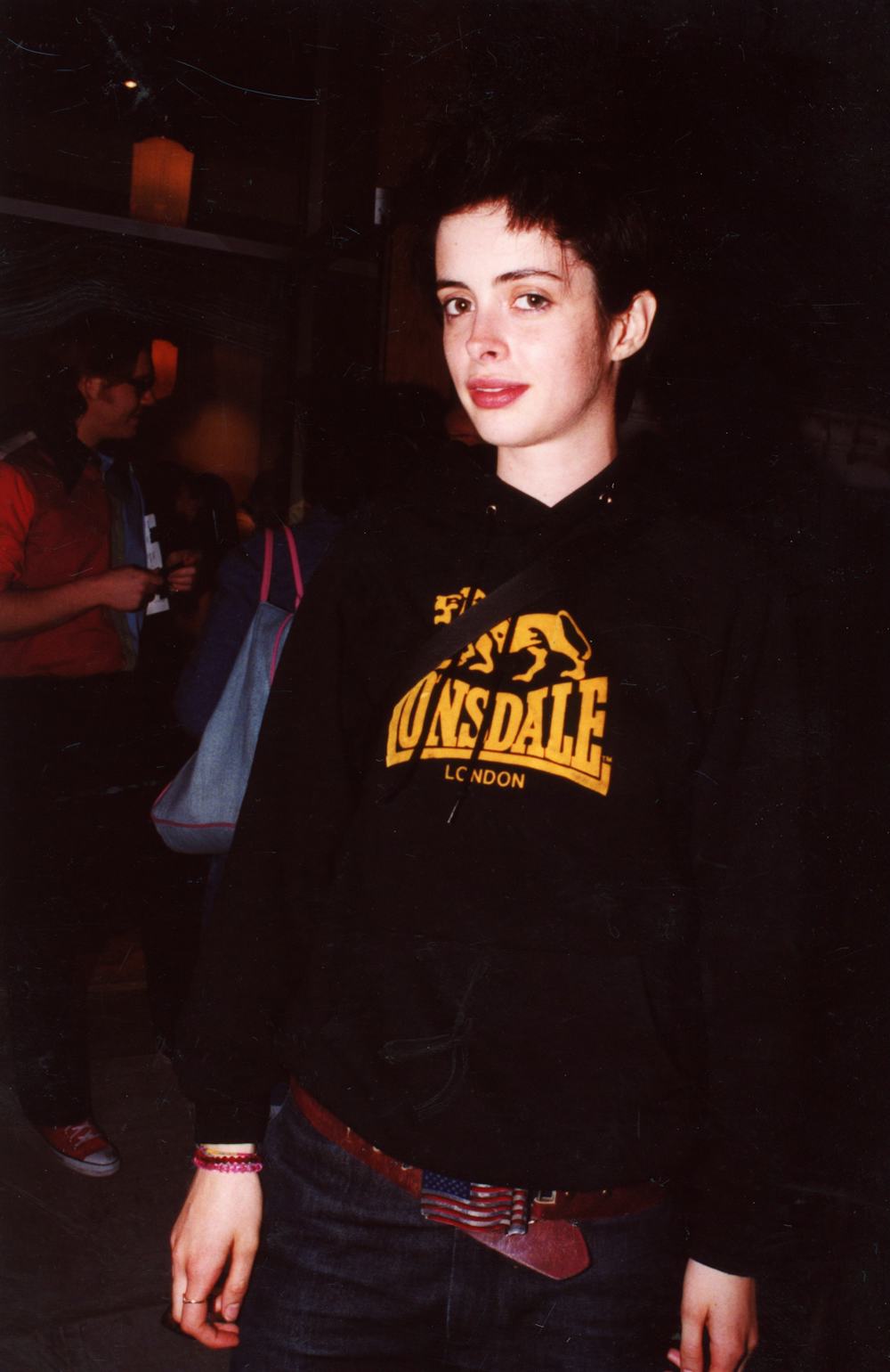 Early-Aughts Party Pics Of Paris Hilton, Scarlett Johansson